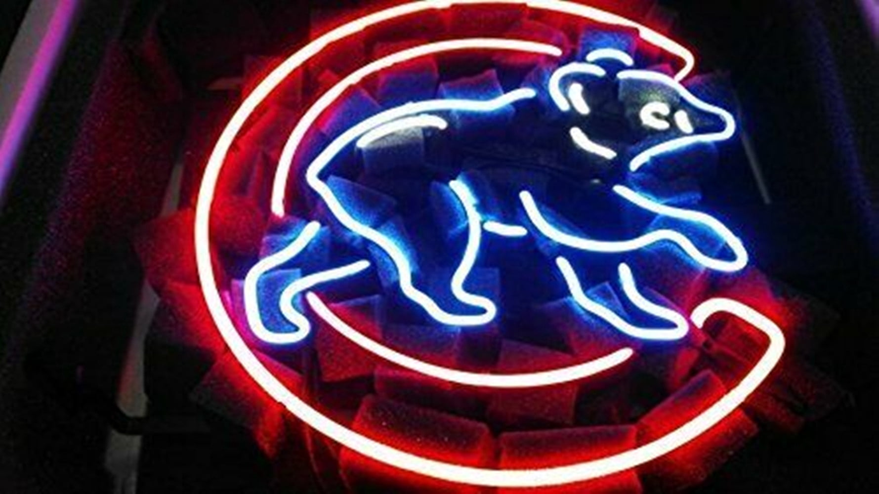 Queen Sense 20"x20" Custom For Chicagos Sports Team Cubs Walking Bear ...