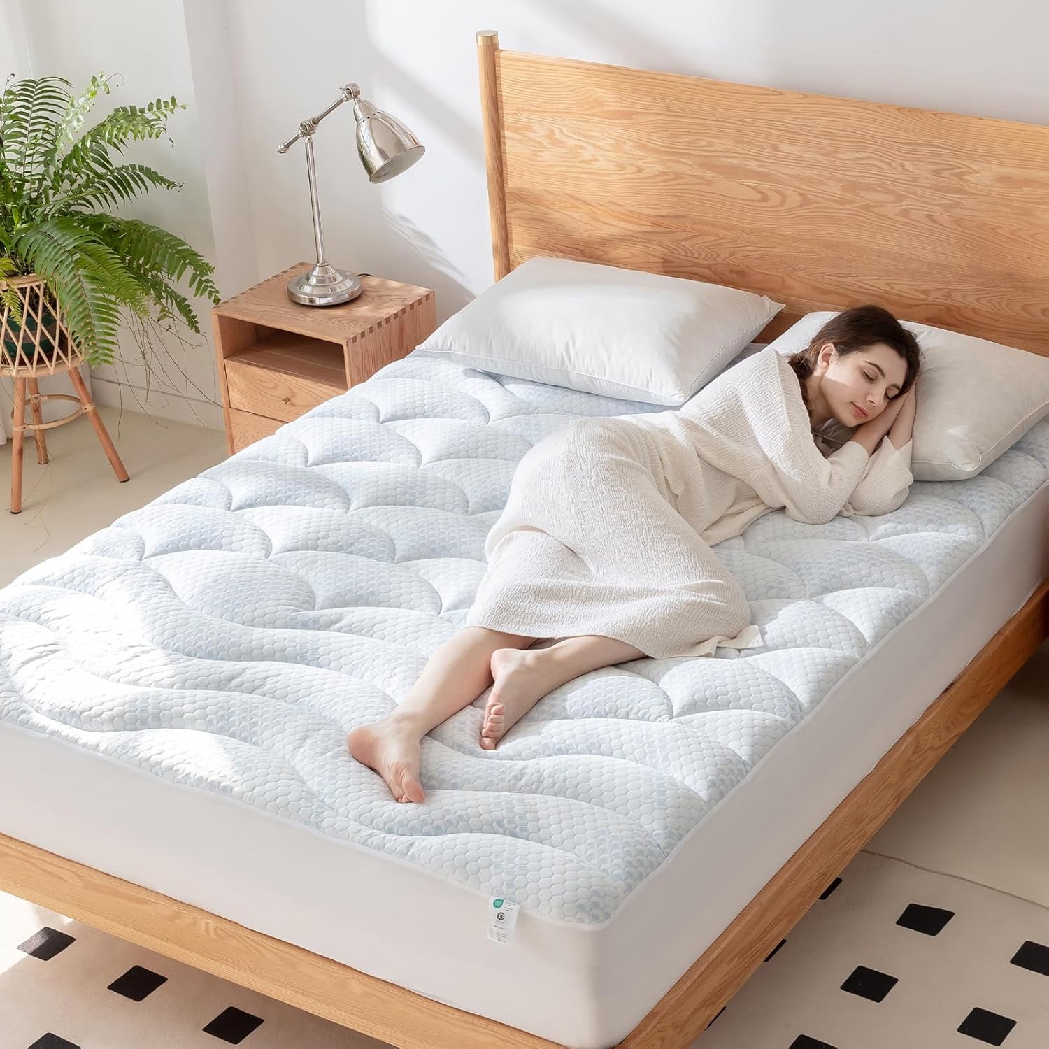 Queen Size Cooling Mattress Pad- Superme Comfort and Breathable ...