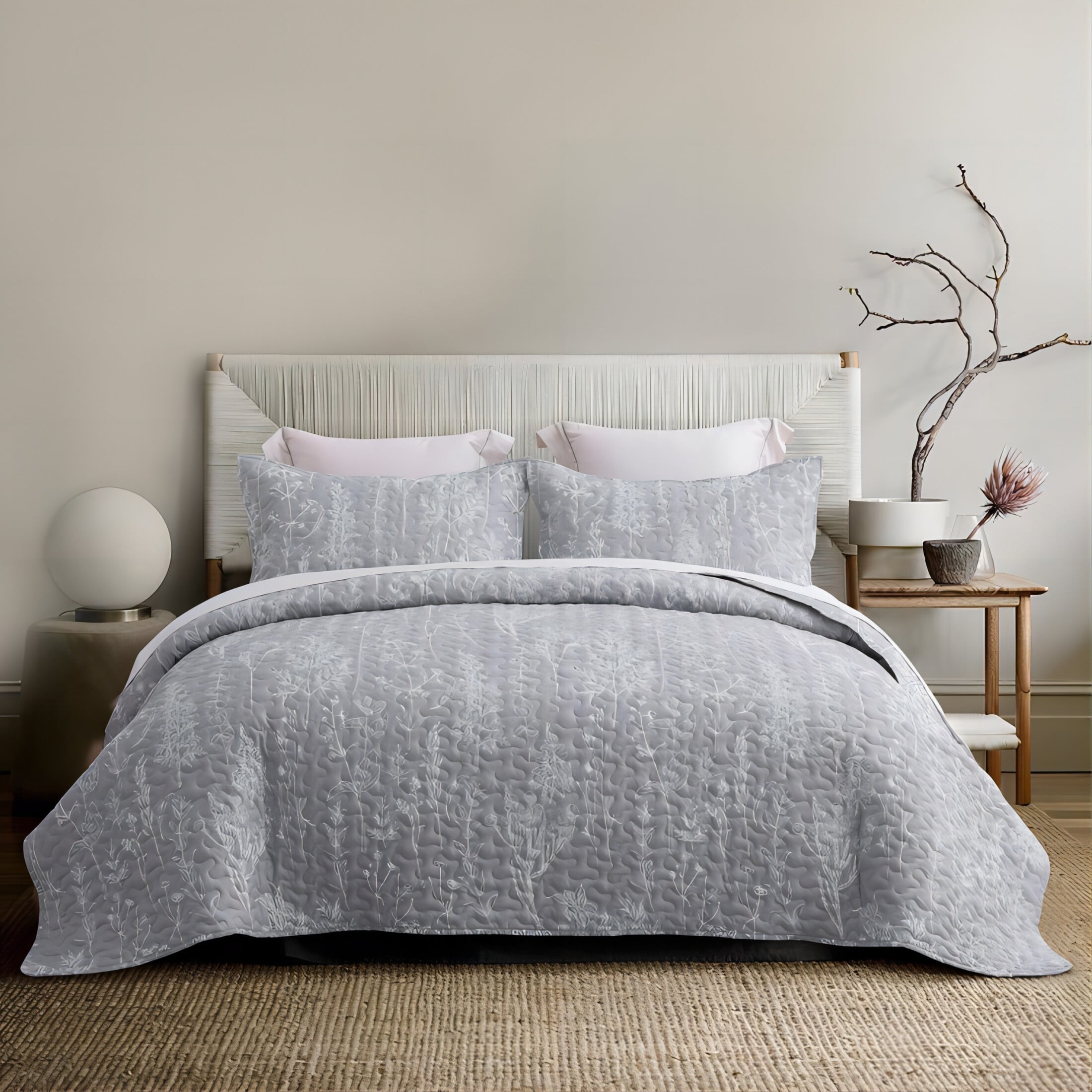 SLEEPBELLA Grey Quilt Set Queen Size 3Pcs, Grey Printed with White ...