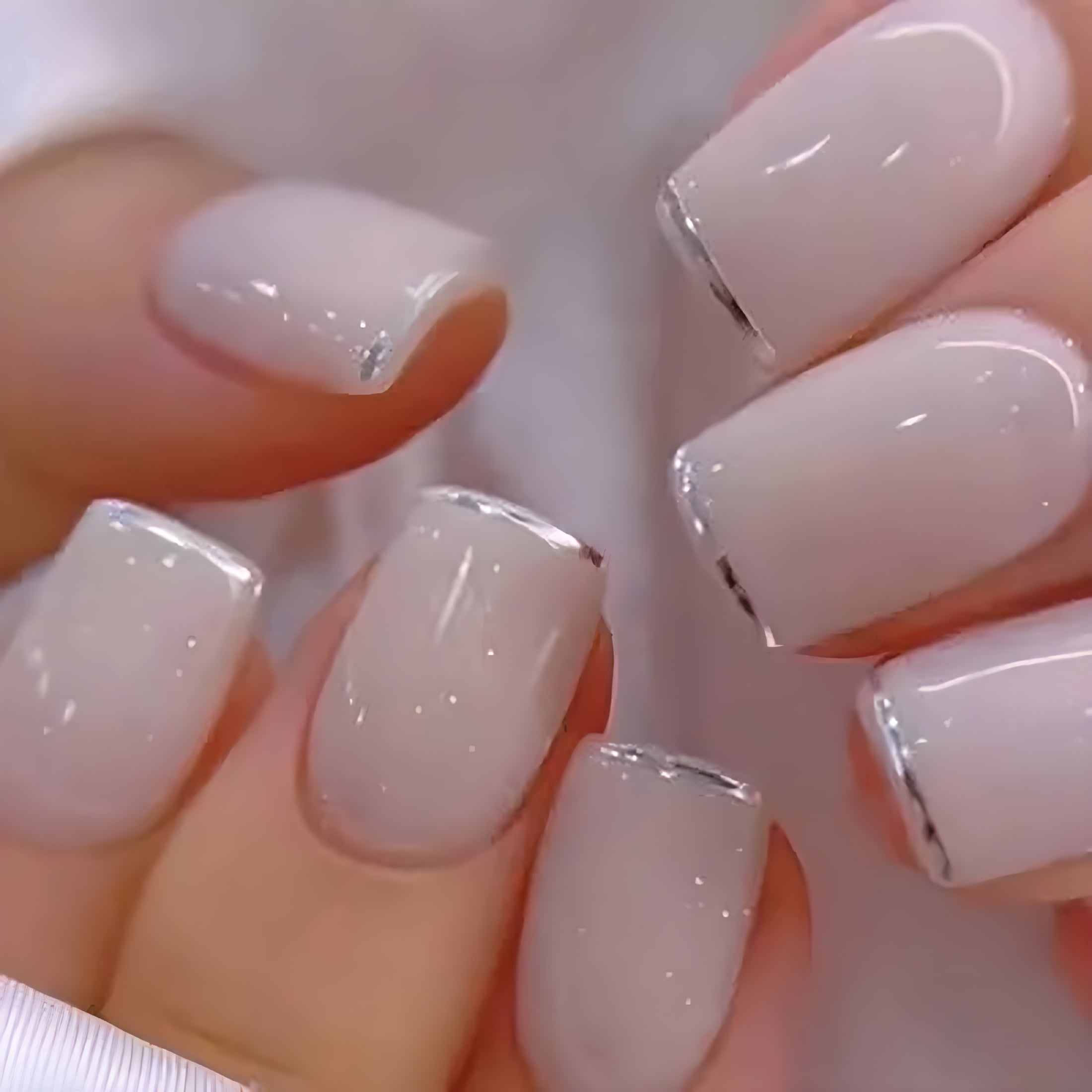 RAGUPEL 2026 New Nude Pink Silver Trim Minimalist Press-On Nails ...