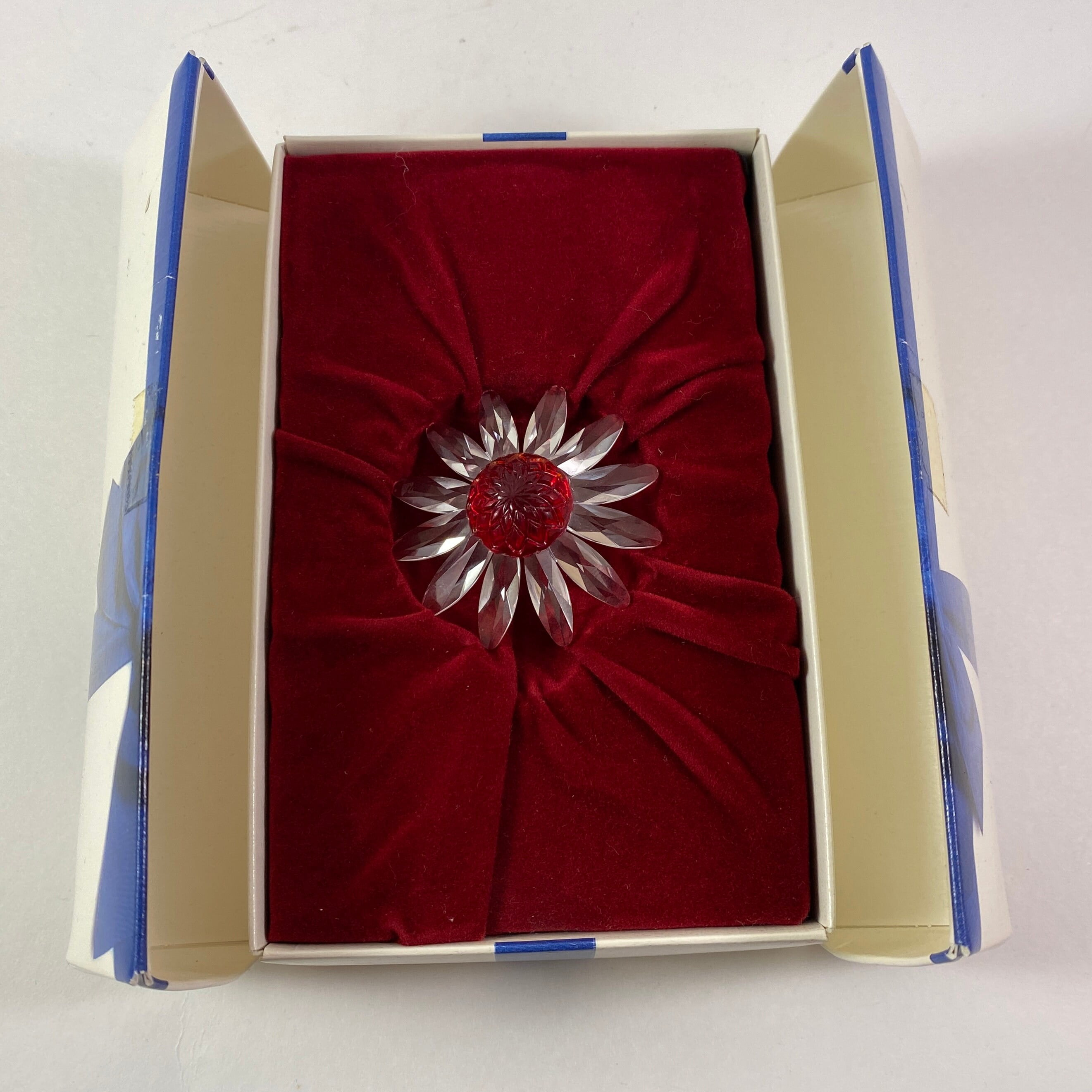 RARE !! Swarovski crystal Red Daisy figurine with original box ...