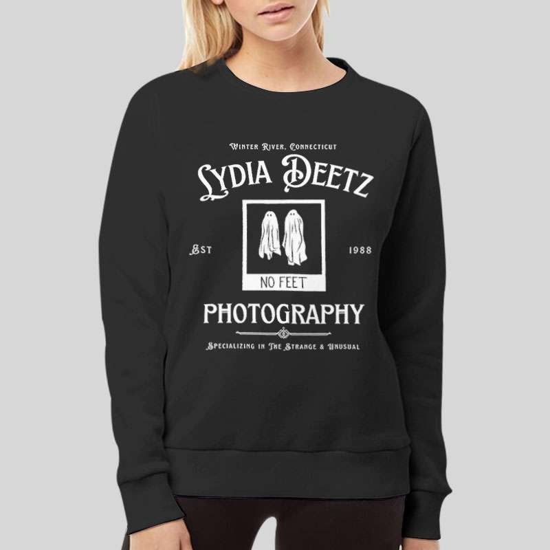 Lydia Deetz Photography Halloween Sweatshirt - Walmart.com