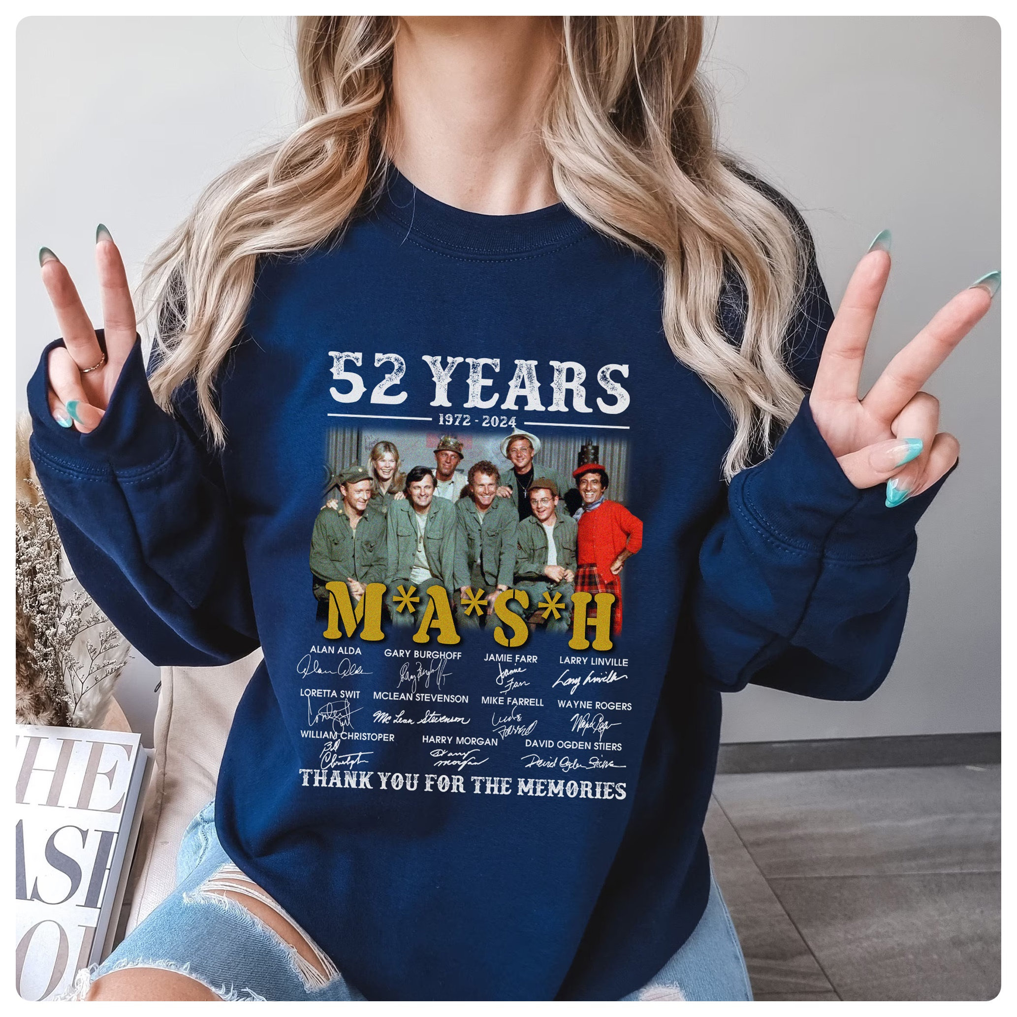 RETRO ADDISON RAE Vintage Sweatshit, Addison Rae Homage Sweatshirt ...