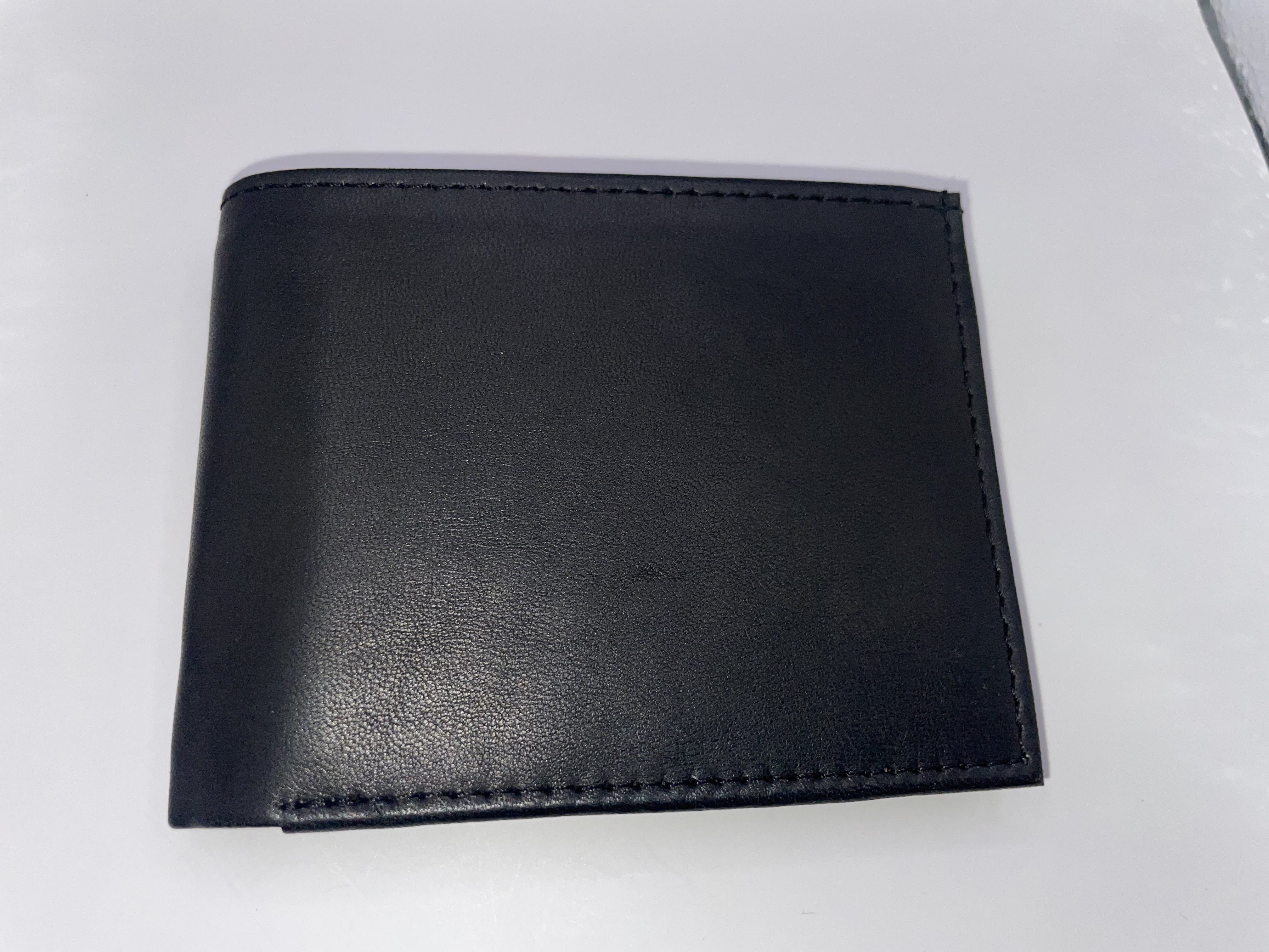 RIFD Blocking Extra Slim Genuine Leather Trifold Wallet for Mens, Ideal ...