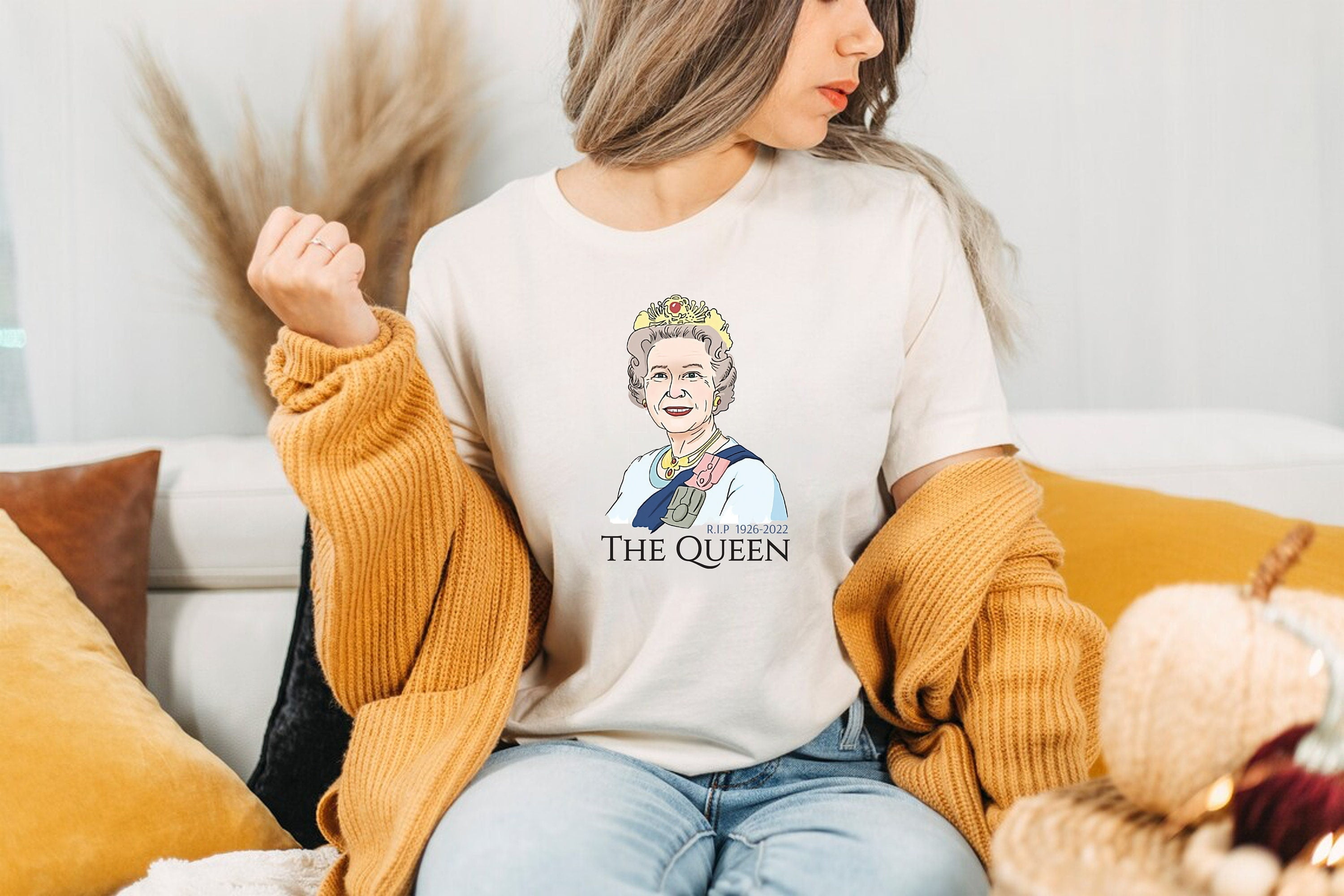 RIP Queen Elizabeth Shirt, Rest In Peace Elizabeth II, RIP Majesty The ...