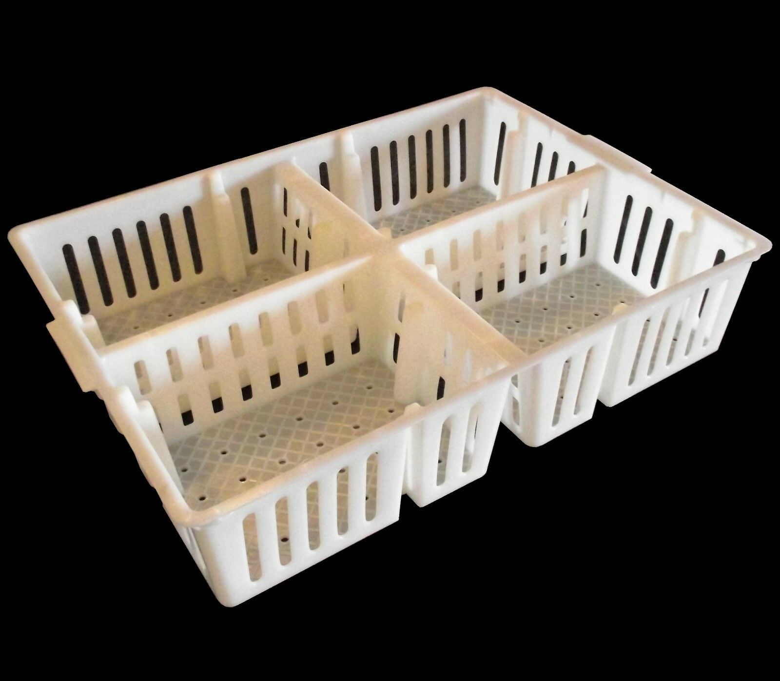 RITE FARM PRODUCTS STACKING CHICK SORTING BOX 25 X 4 = 100 BASKET ...