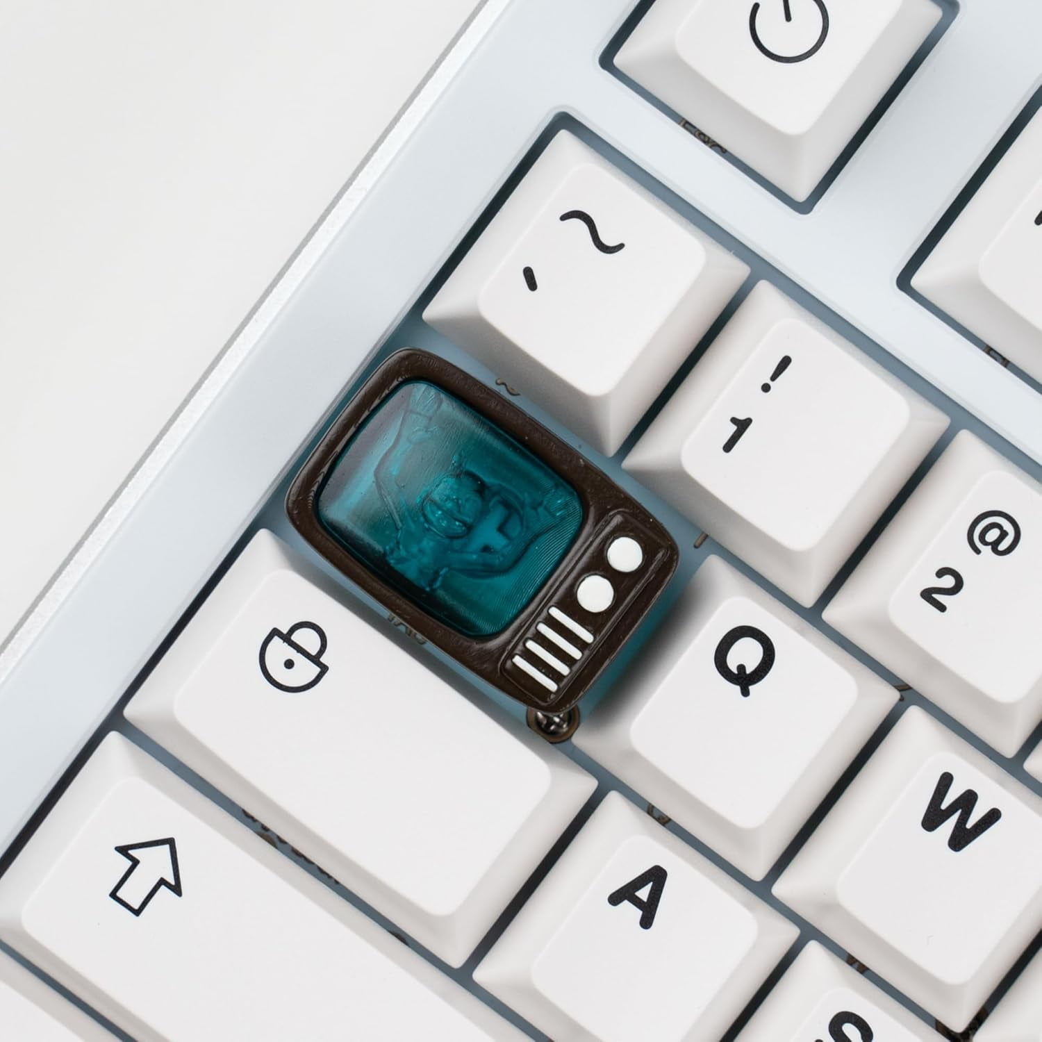 RREGER-Retro TV Artisan Keycap, Transparent Turquoise Resin, 1.5U Size ...