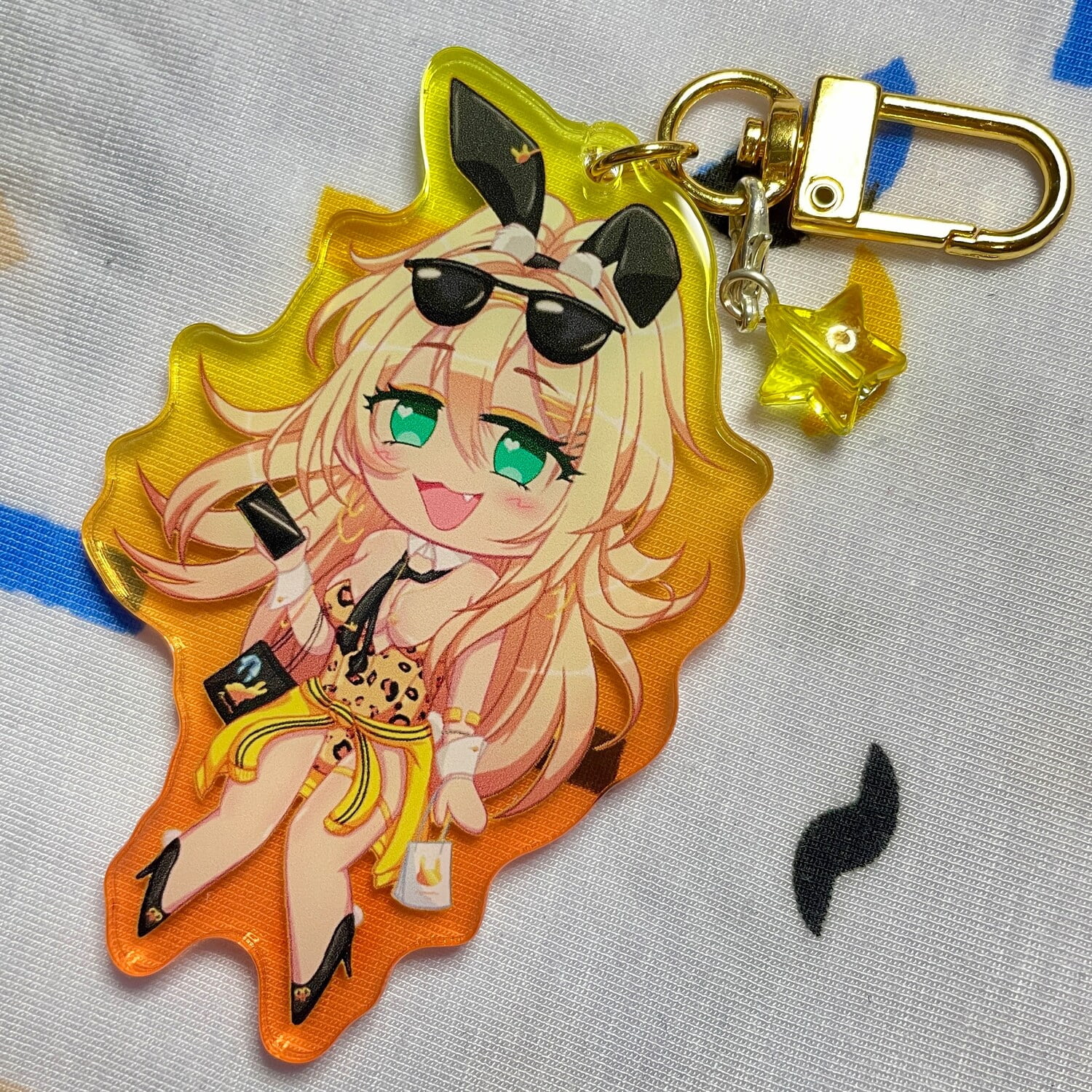 RUPEE Bunny Costume 3 Charms [Double-Sided Gradient Acrylic] - NIKKE ...