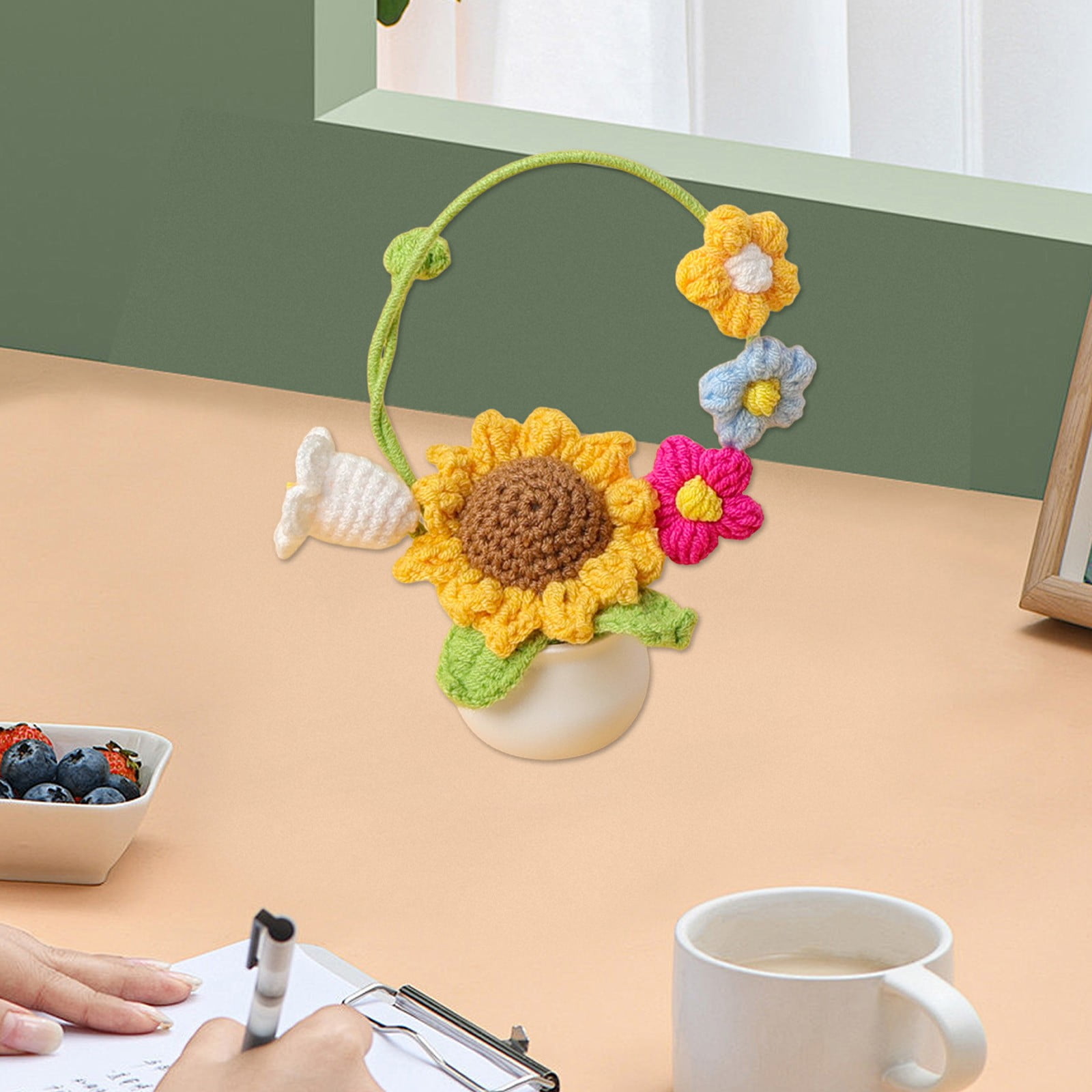 RXIRUCGD Miniature Handmade Crochet Potted Arrangement - Compact Yarn ...