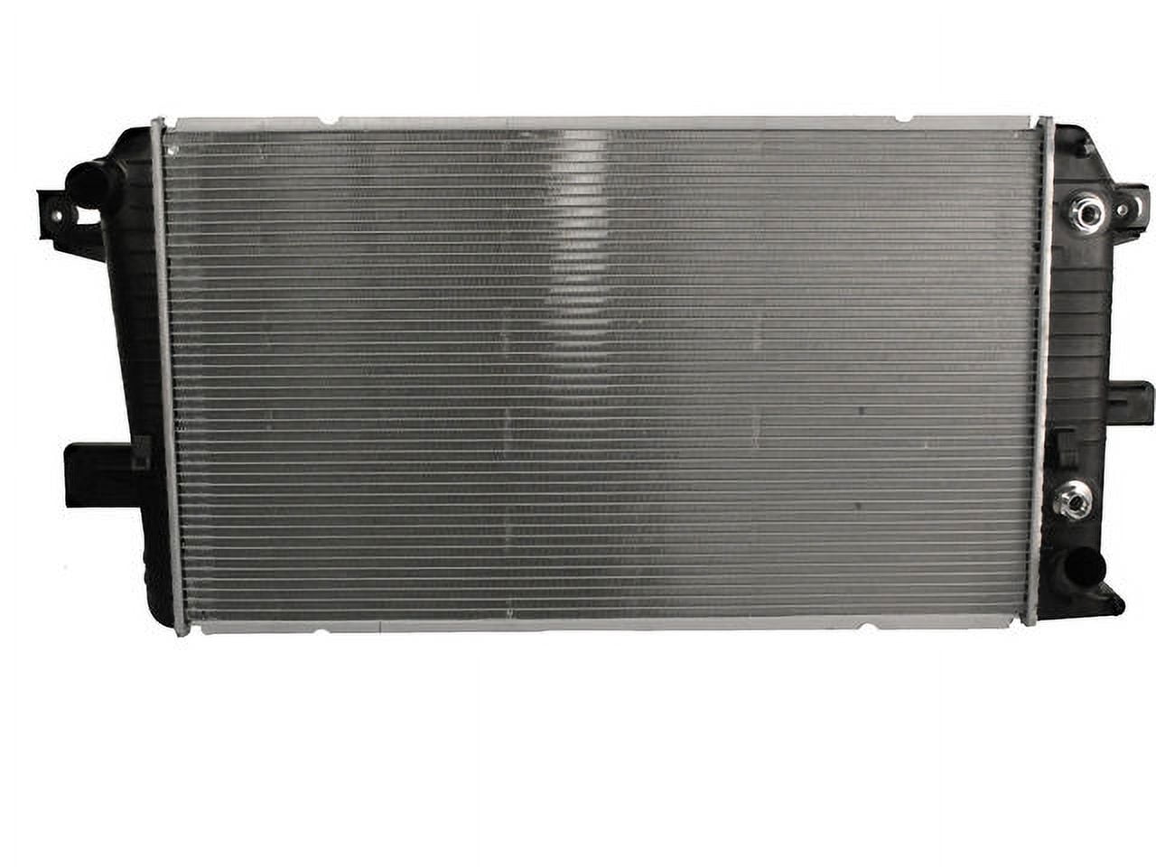 Radiator - Compatible with 2001 - 2005 Chevy Silverado 3500 2002 2003 ...