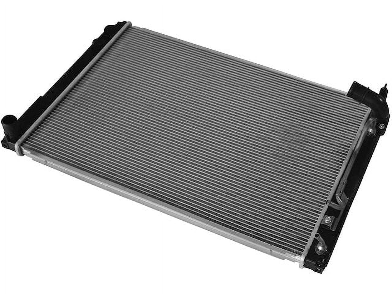 2005 Toyota Sienna Radiator