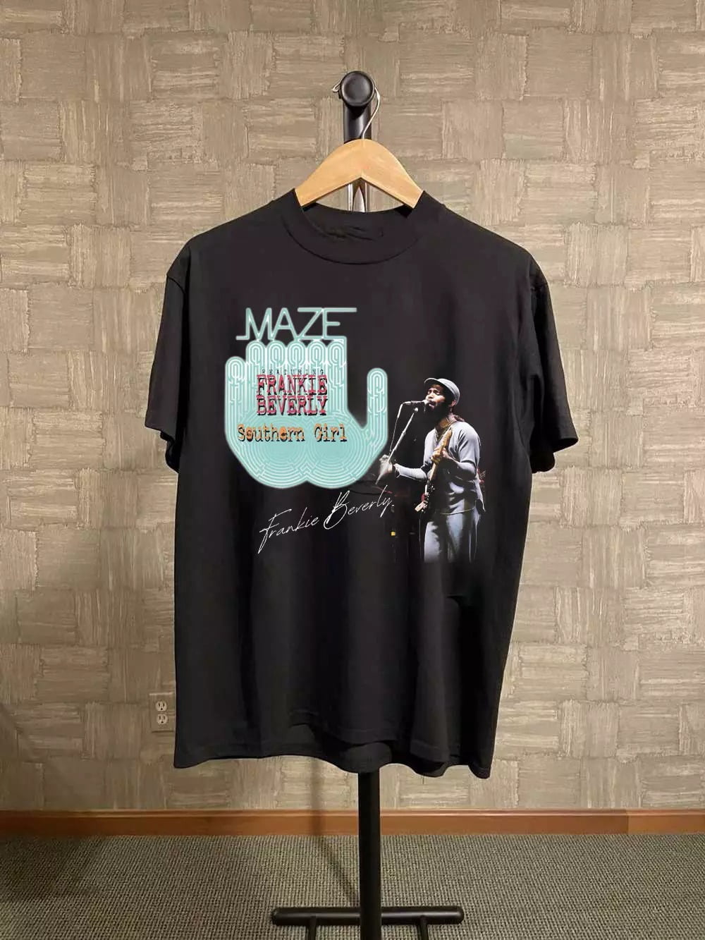Rare Maze Featuring Frankie Beverly Southern Girl and Signature T-shirt ...