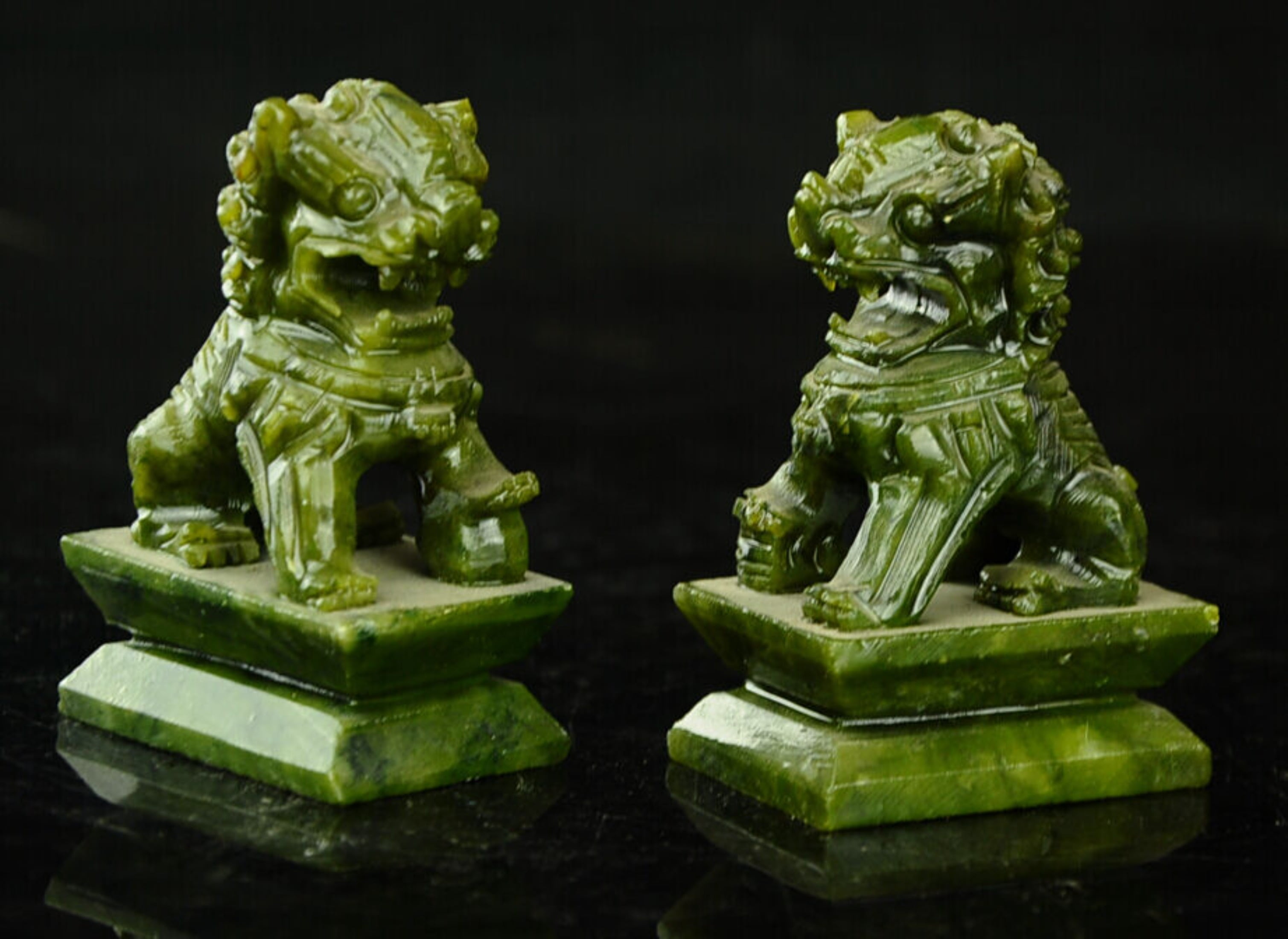 Rare Pair of 100% Chinese Natural Green Jade Hand Statues fo Dogs and ...