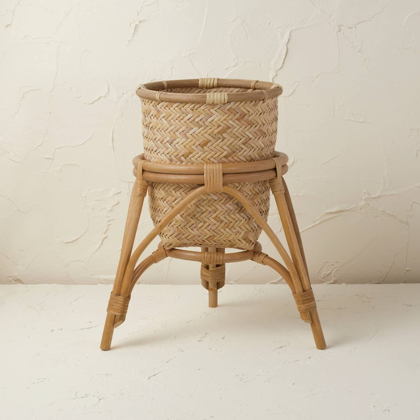 Natural Rattan Woven Round Planter Basket 13.5" by 15.5 - Walmart.com