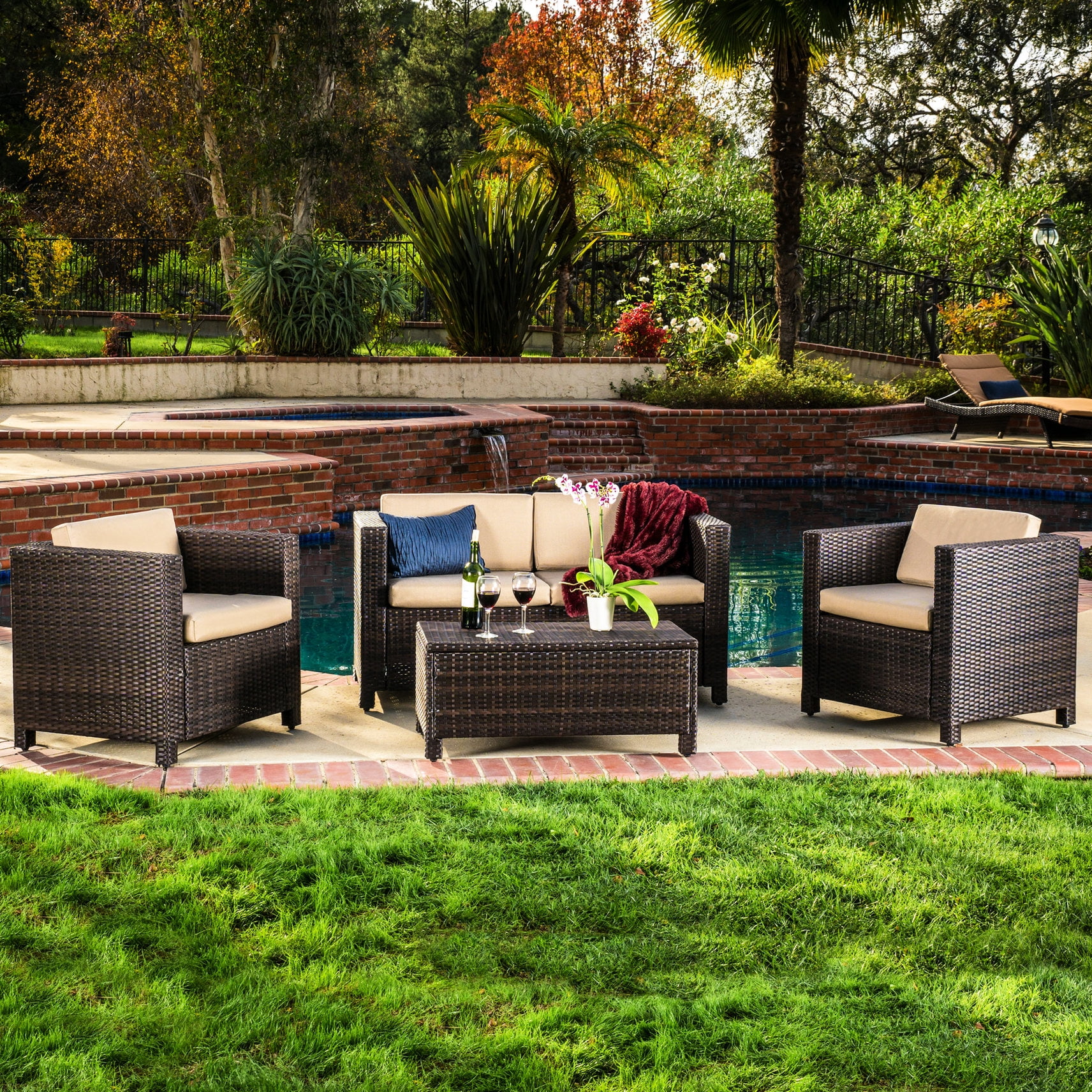 Rattan-wrapped iron frame 4-piece set / Create a breezy outdoor living ...