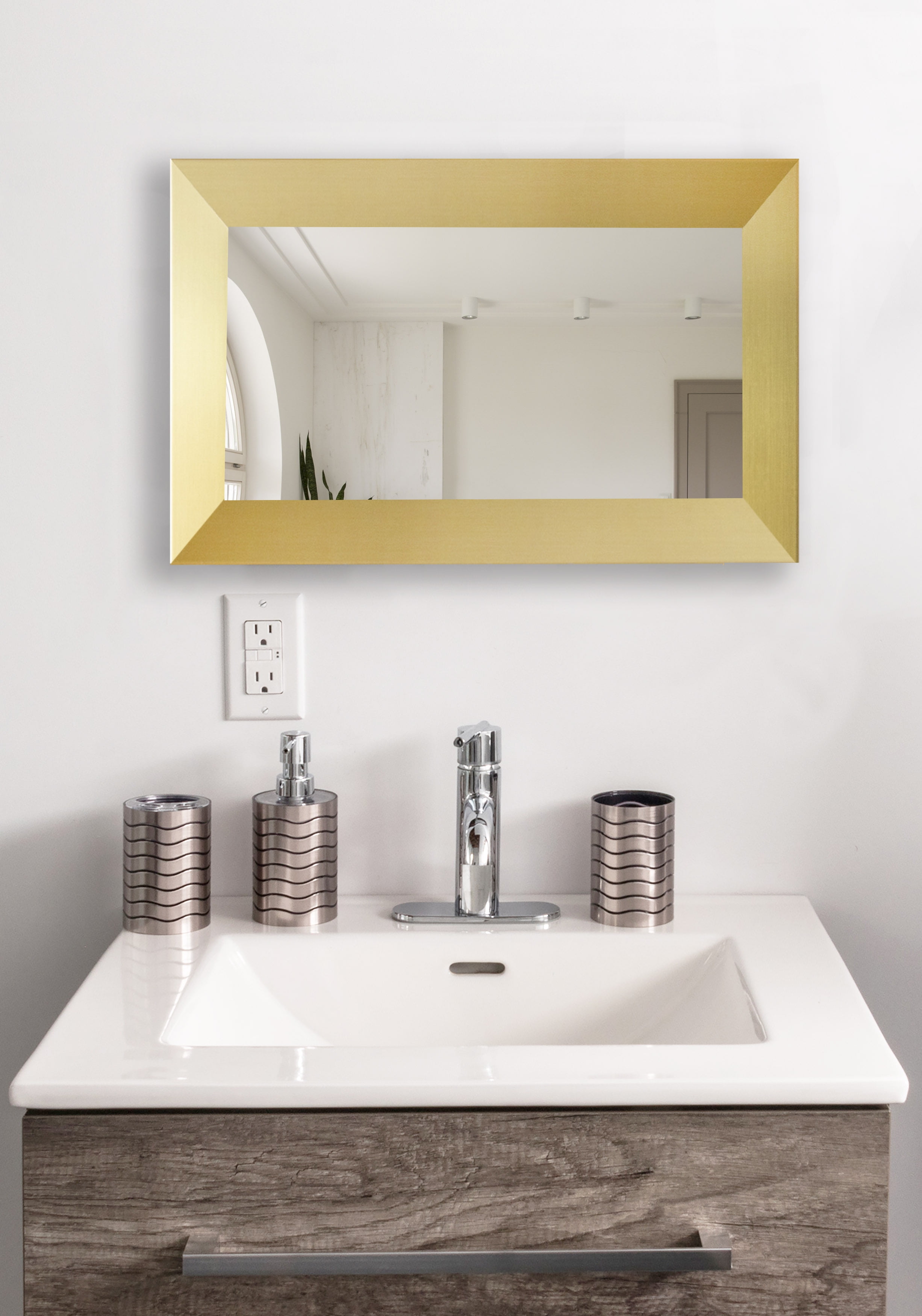 Rayne Wide 33 X 20 GOLD Mirror - Walmart.com