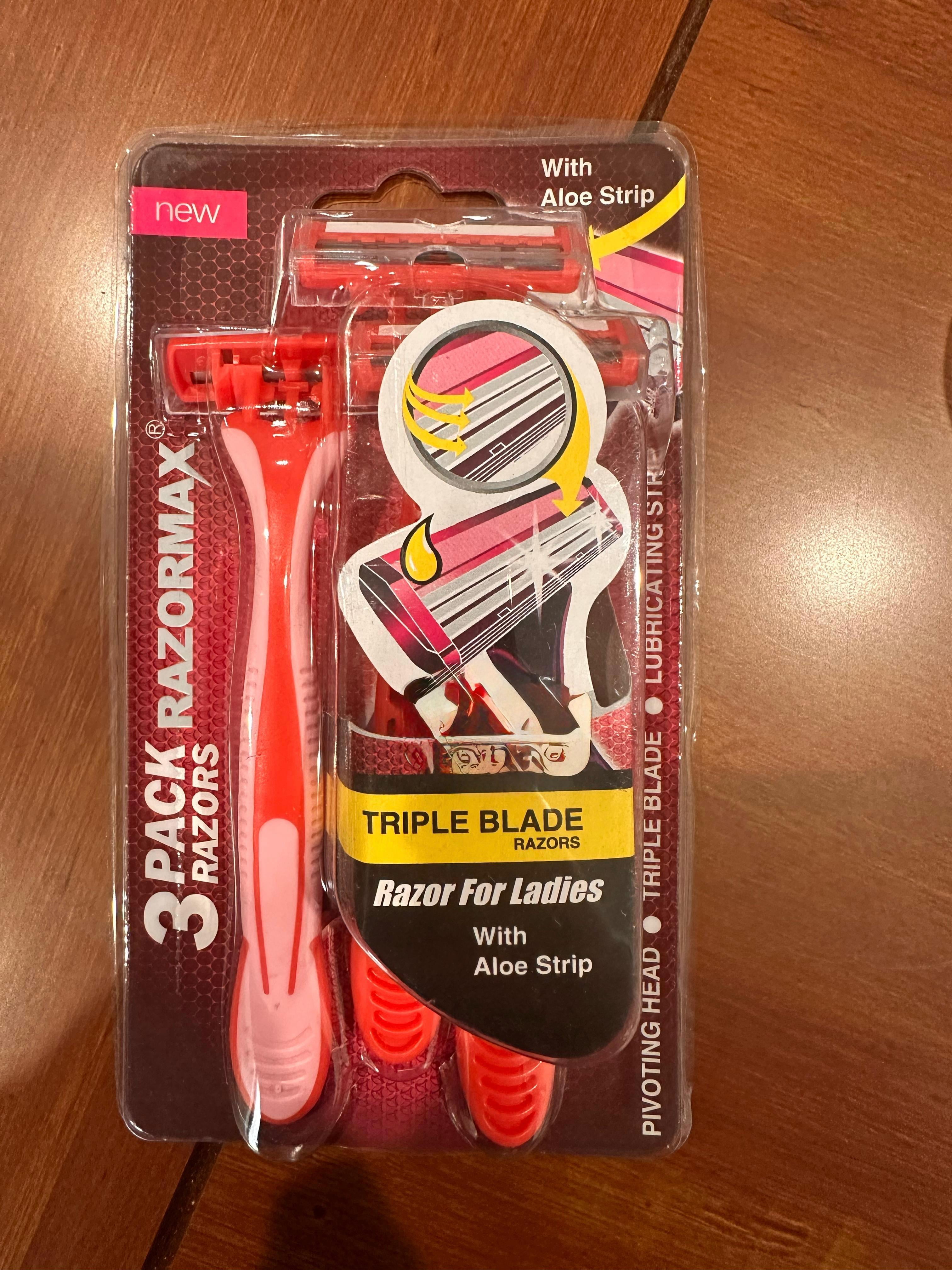RazorMax 3-Pack Disposable Razors with Triple Stainless Steel Blades ...