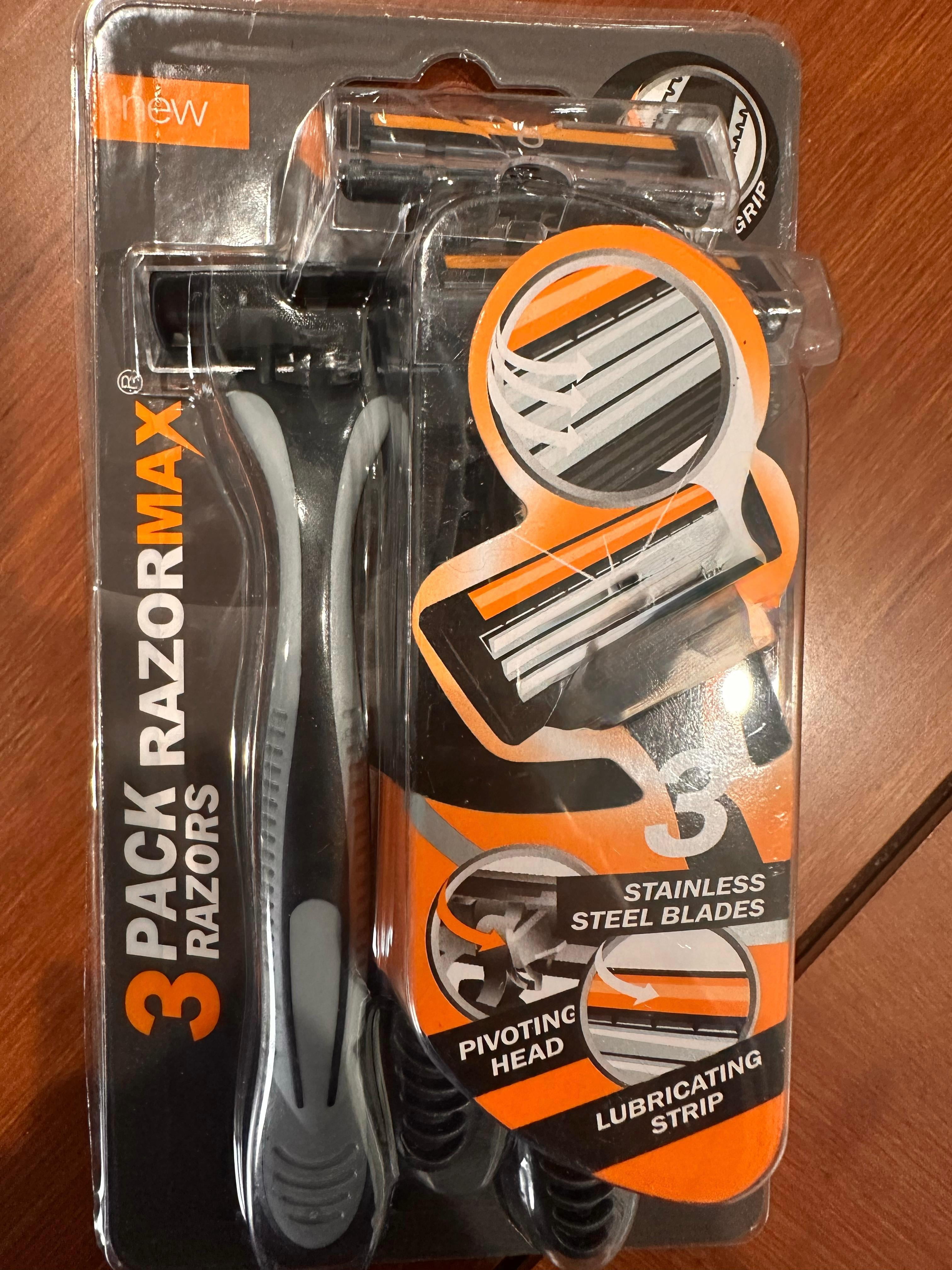 RazorMax 3-Pack Disposable Razors with Triple Stainless Steel Blades ...