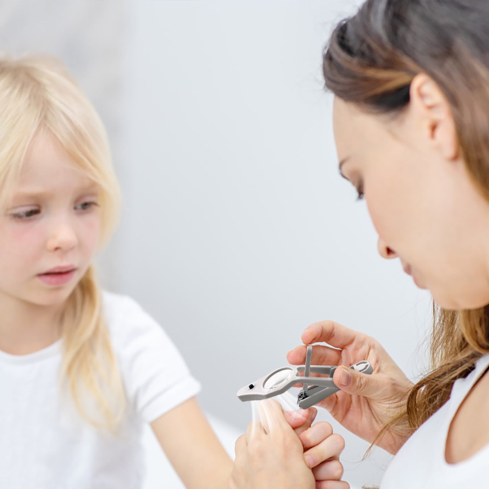 Rdeuod Nail Clippers,LED Light Magnifyings Glass Nail Clipper Japanese ...