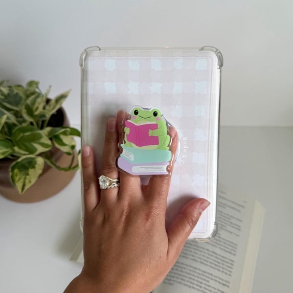 Reading Frog Magnetic E-reader Grip, Frog MagSafe E-reader Grip ...