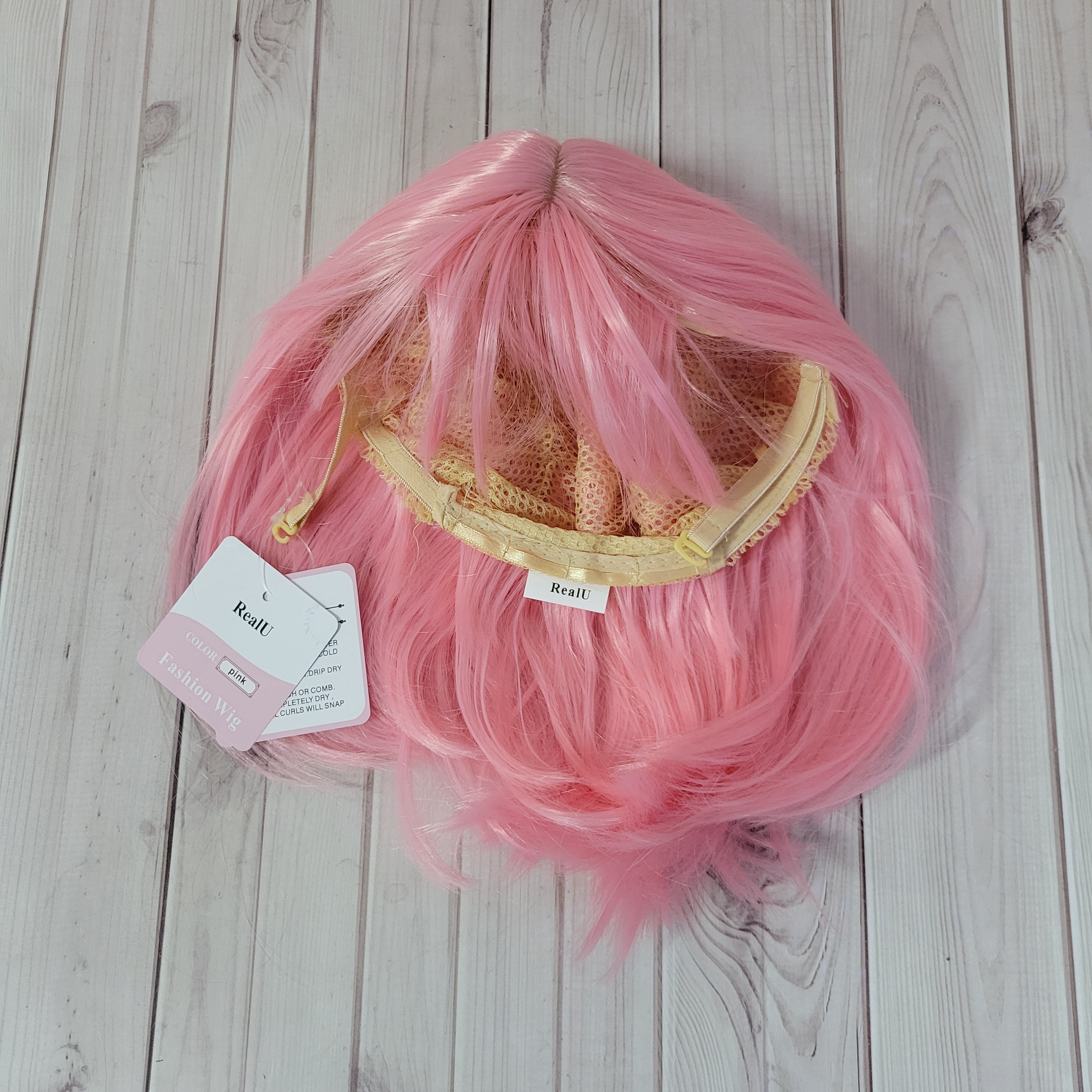 RealU Wigs, Pink Wavy Bob Wig with Bangs - Heat Resistant Synthetic ...