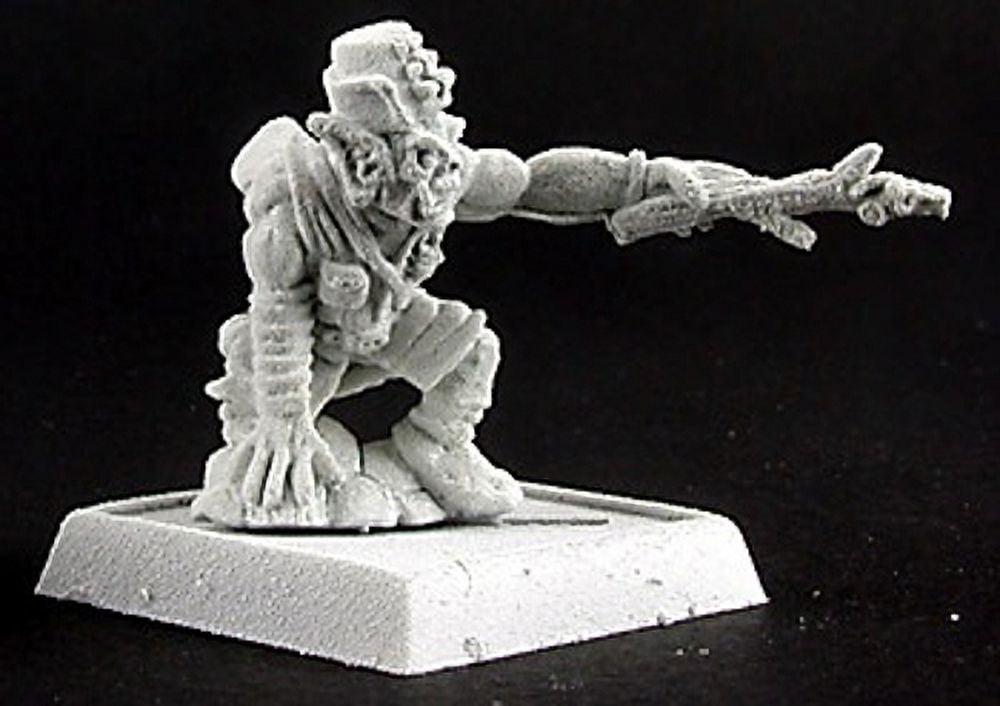 Reaper Miniatures Gonda the Goblin, Reven Cleric #14206 Warlord, Reven ...