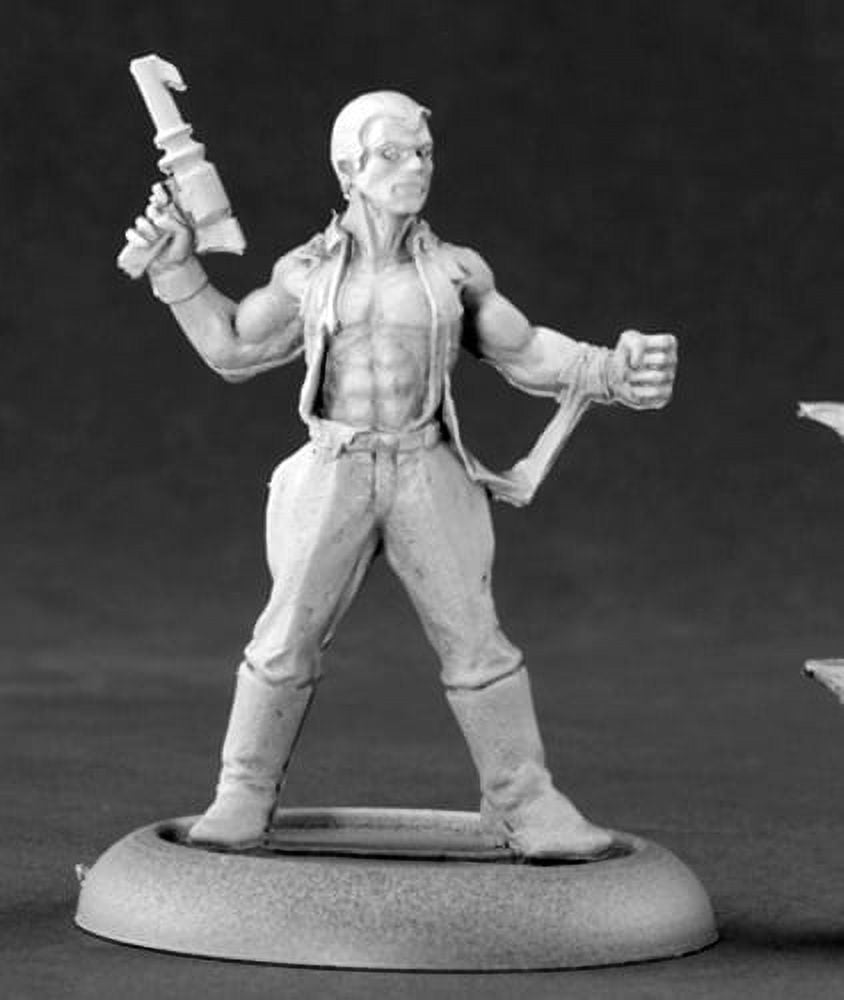 Reaper Miniatures P. B. Pugh, Pulp Hero #50122 Chronoscope D&D RPG Mini ...