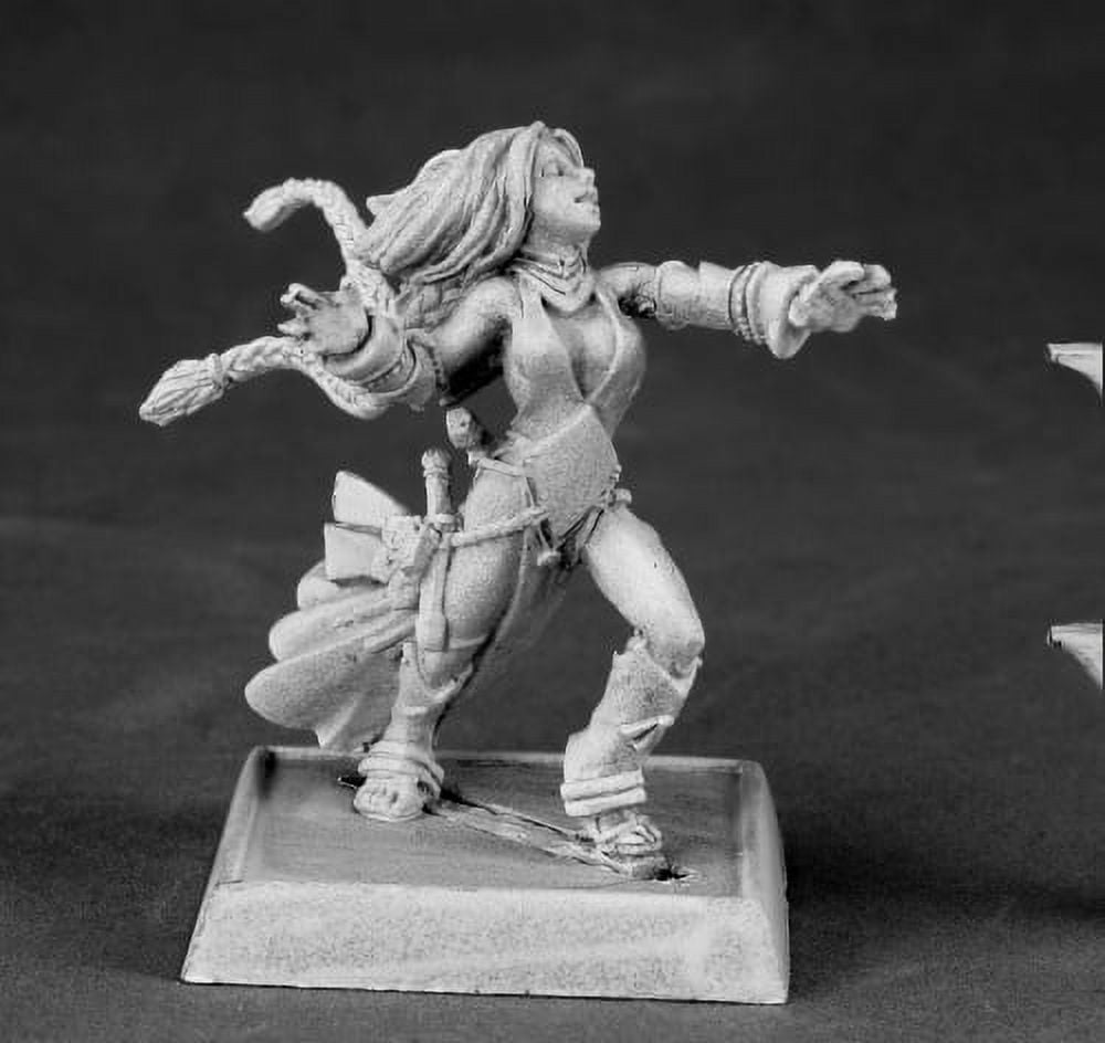 Reaper Seoni, Iconic Female Sorceress #60009 Pathfinder Miniatures ...