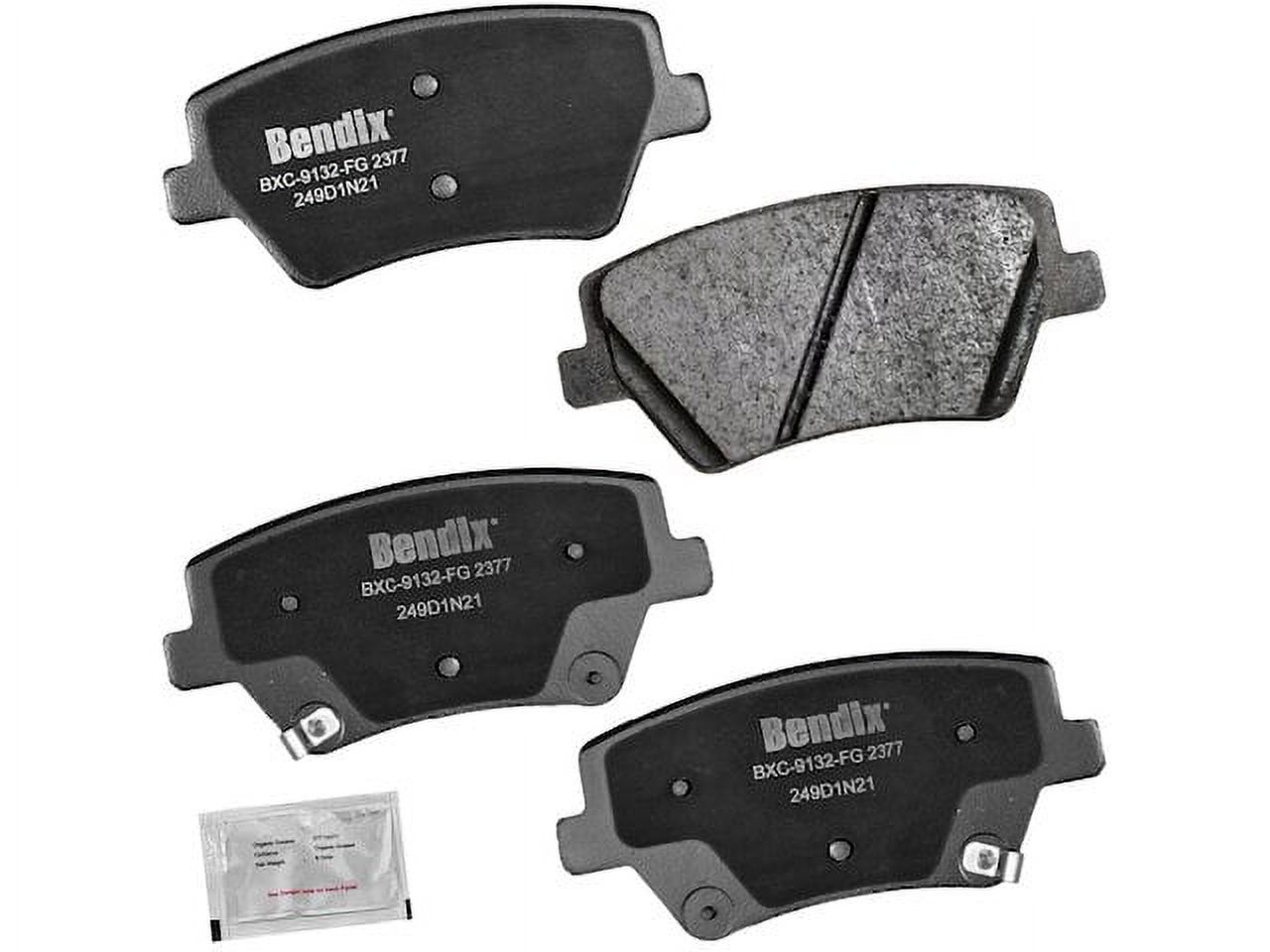 Rear Brake Pad Set - Compatible with 2021 - 2022 Genesis GV80 3.5L V6 ...