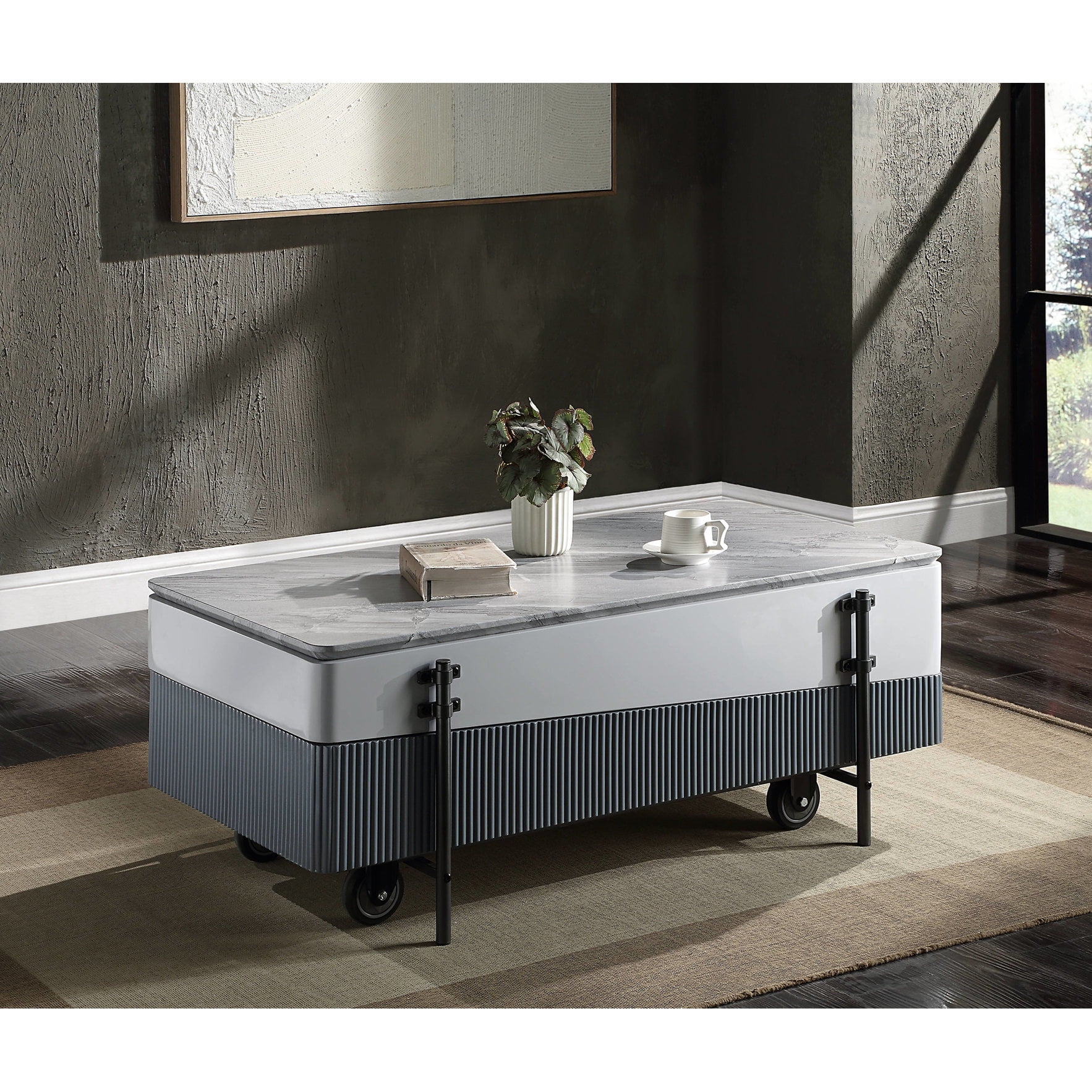 Rectangular Coffee Table - Raisable Top for Versatile Use - Living Room ...