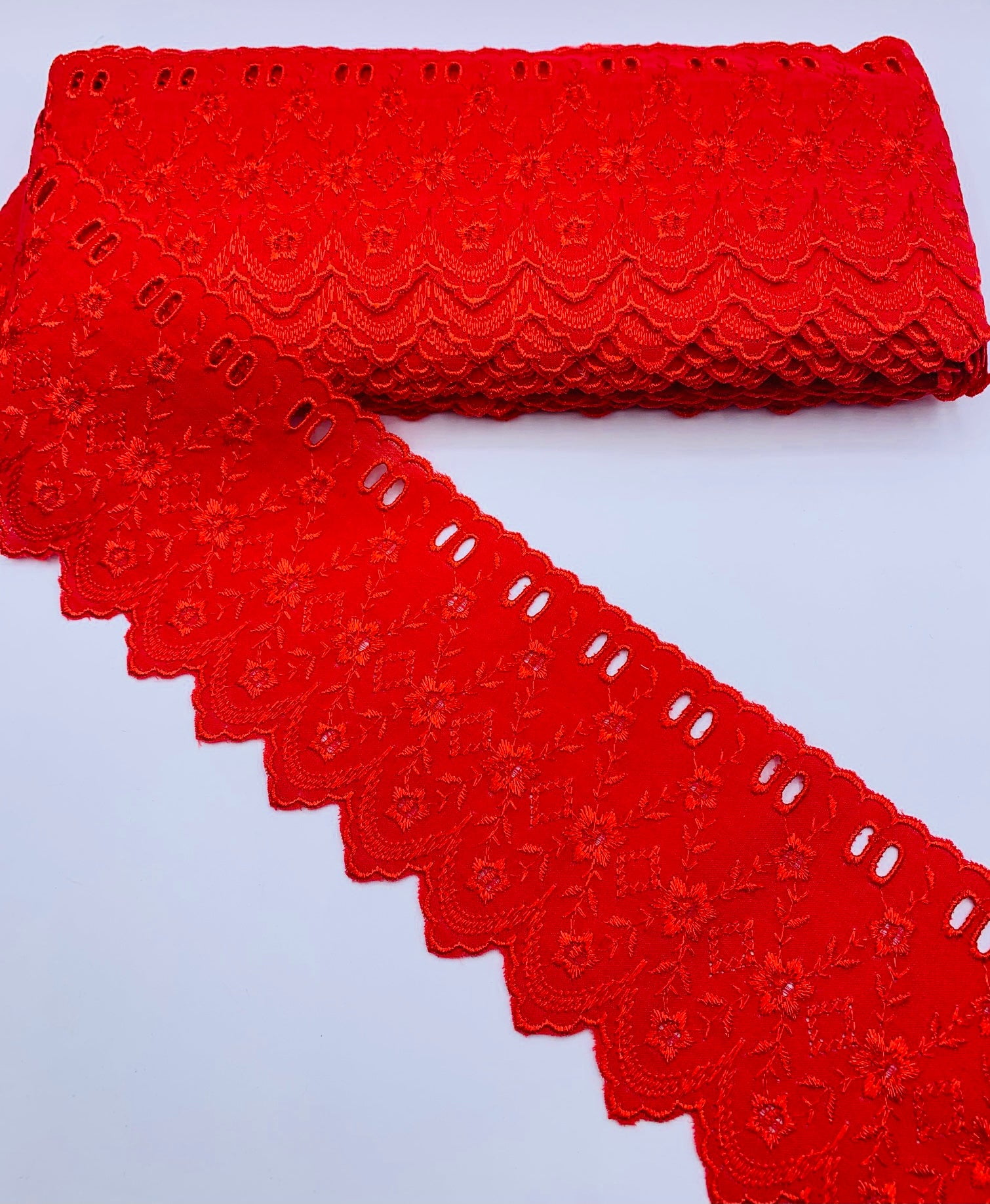 Red 3-1/2" Embroidered Edge with Eyelet Beading - Walmart.com