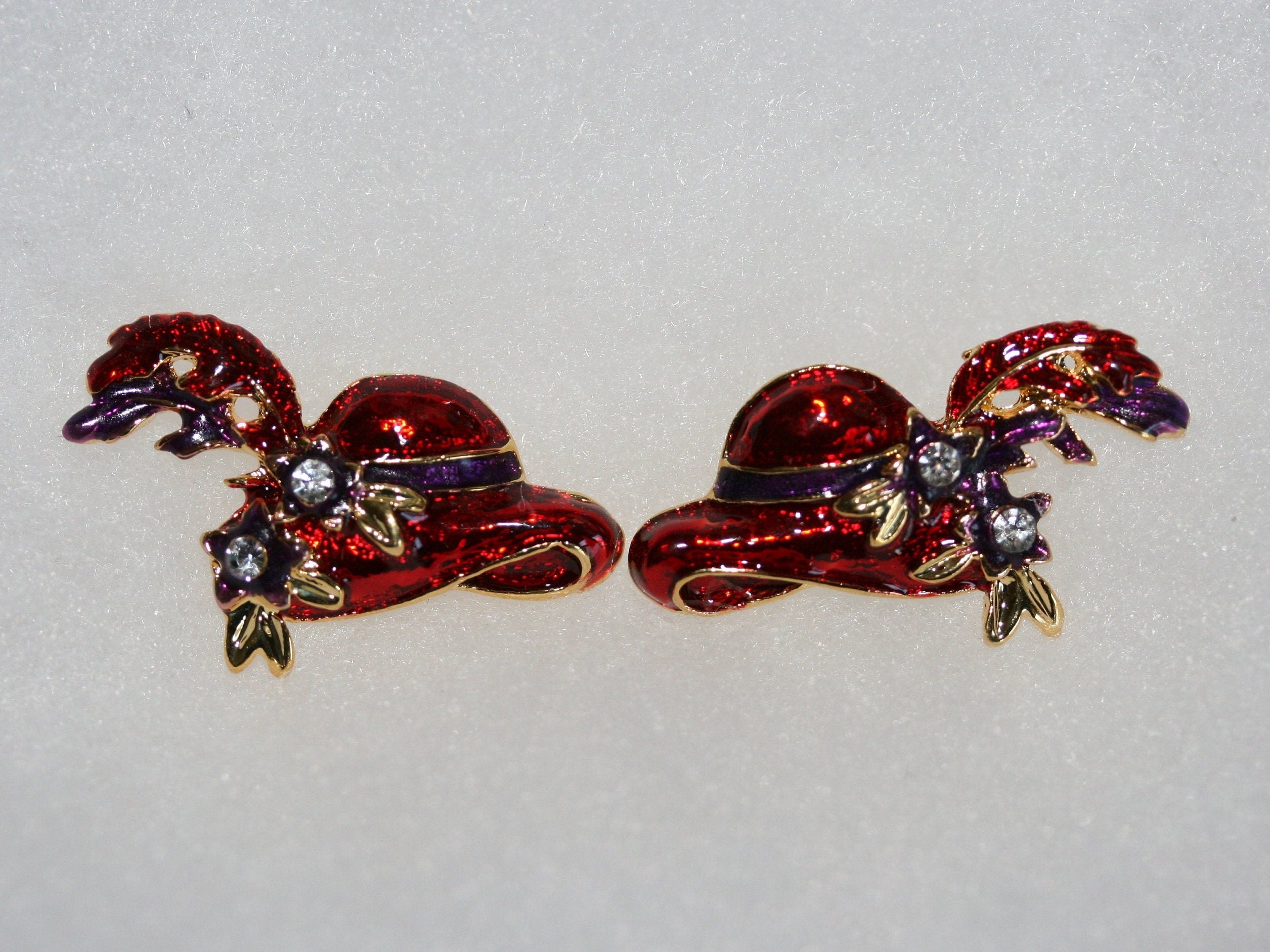 Red Hat Club Lapel Pin, Red Hat Club Post Earrings Fashion Red hat ...