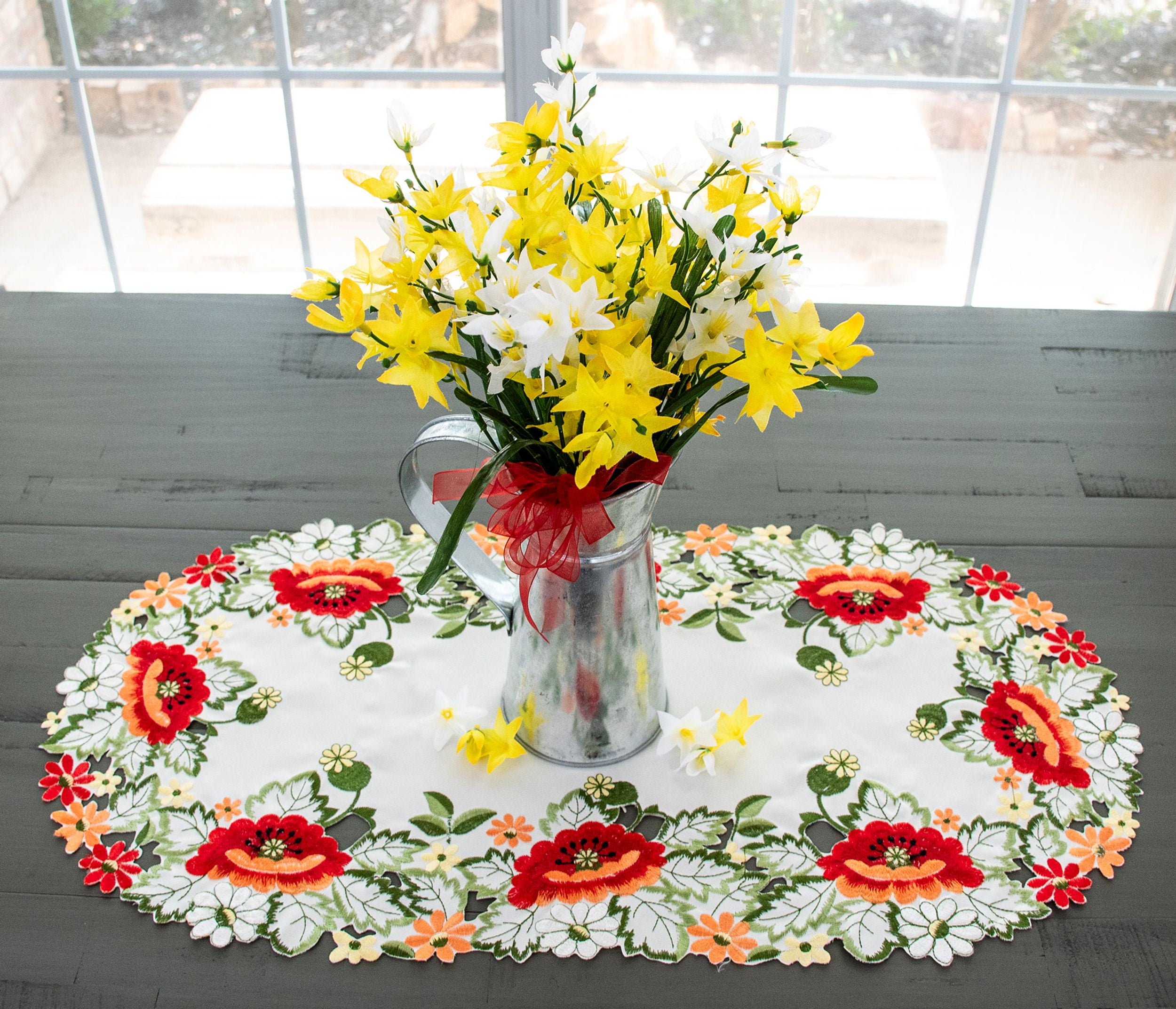Red Poppy on Ivory Table Runner (14"x27"/ 15"x34") - Walmart.com