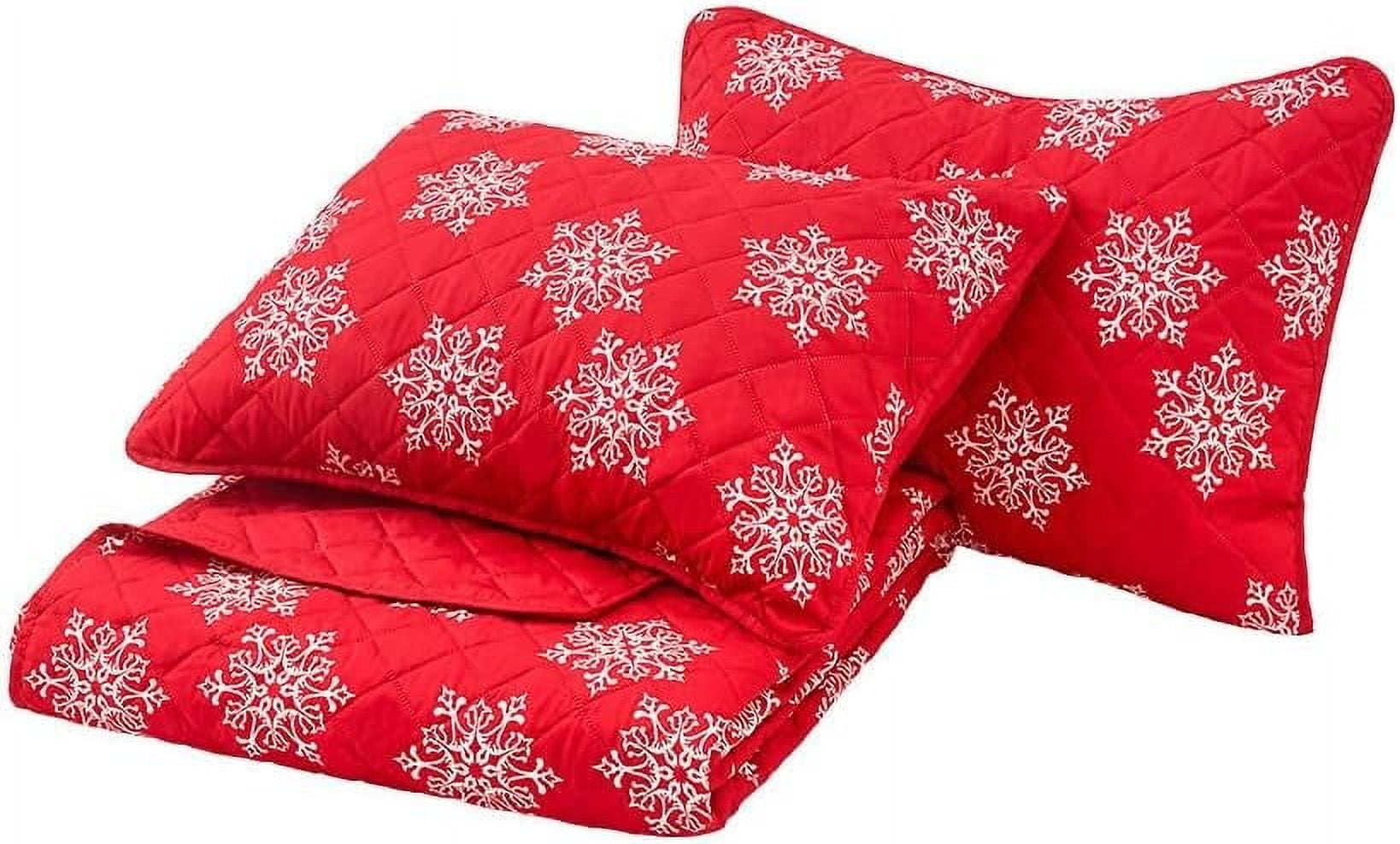 Red Snowflake Quilt Set with Shams - Full/Queen - Walmart.com