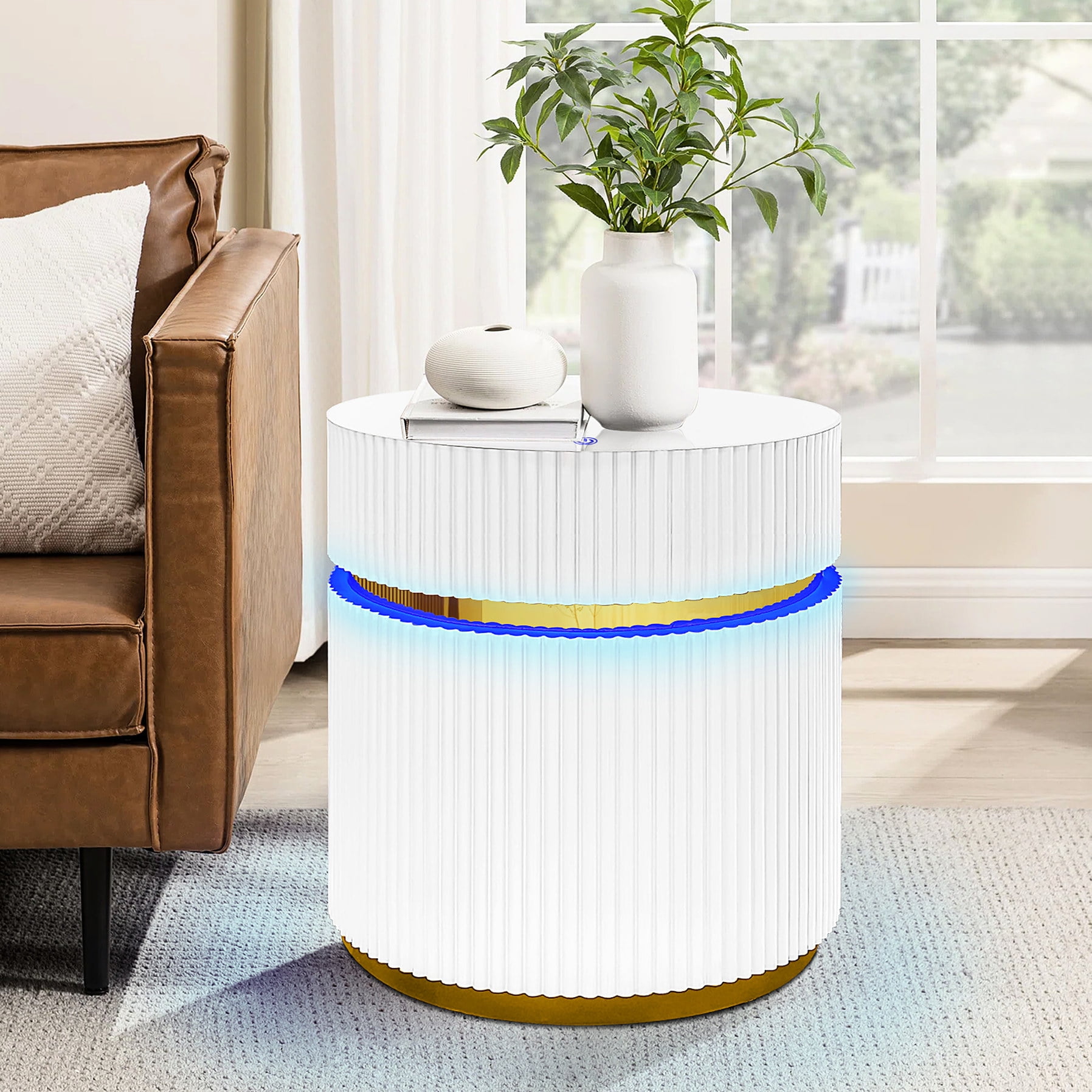 Reeded and Gold - Brimmed / In Art Studio / Adds an Artistic Flair ...