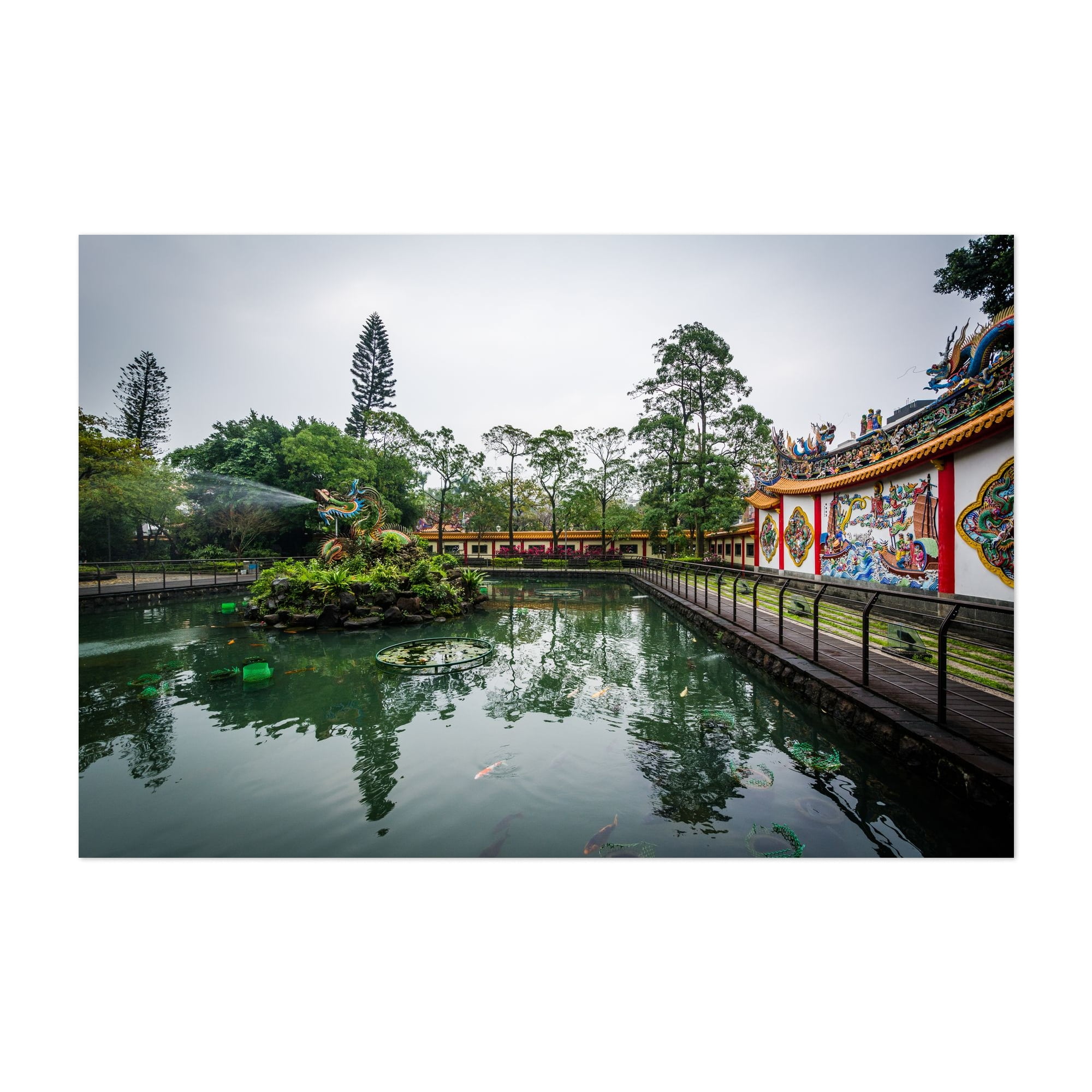 Reflections in the Datong District - Taipei Taiwan Photography Scenic ...