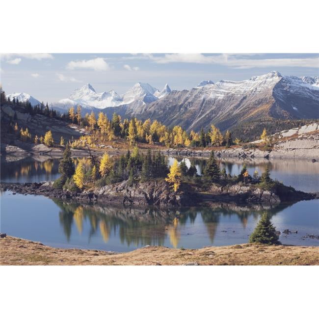 Reflections In Rock Isle Lake Banff National Park - Banff National Park ...