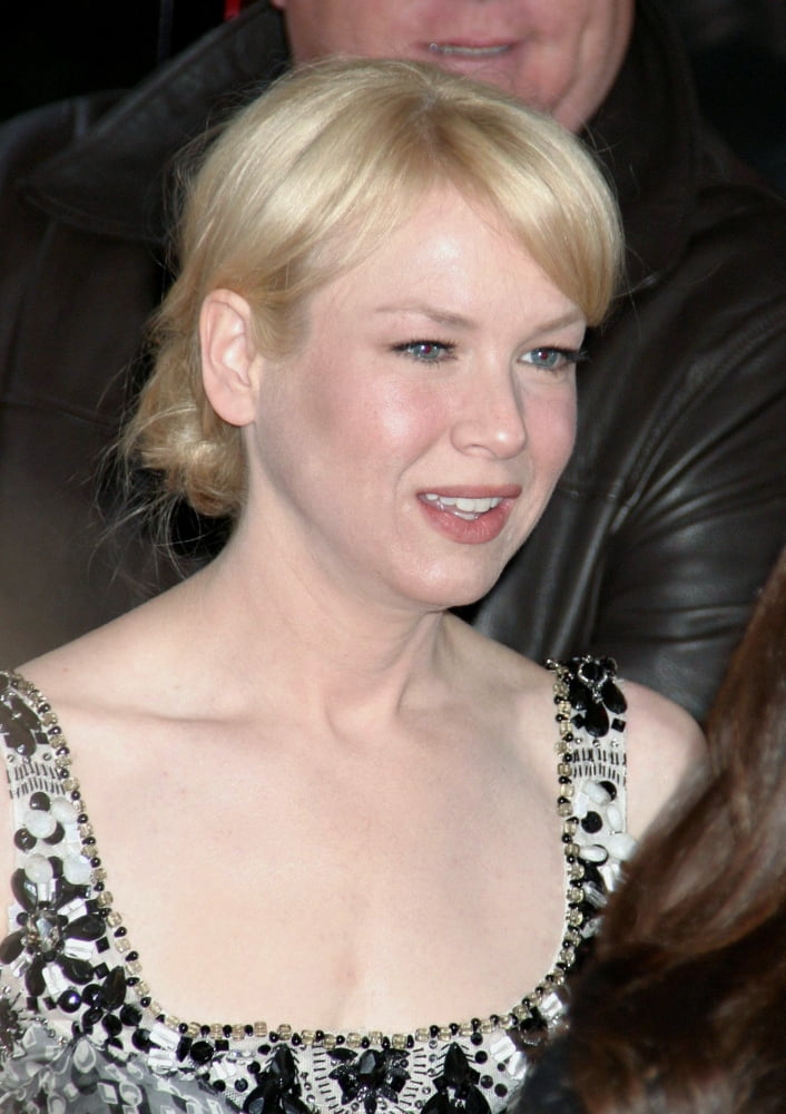 Rene Zellweger At Arrivals For Cinderella Man Premiere, Loews Lincoln ...