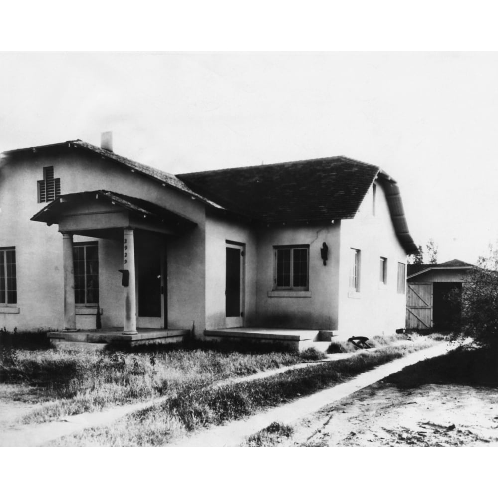 Rented Home Where Hedwig Samuelson And Agnes Leroi Were Murdered In ...