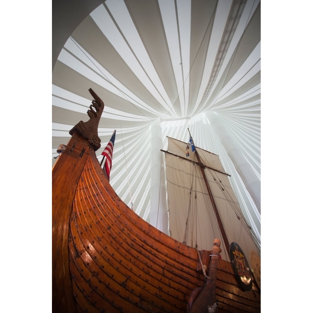 Replica of Viking ship Heritage Hjemkomst Interpretive Center Moorhead ...