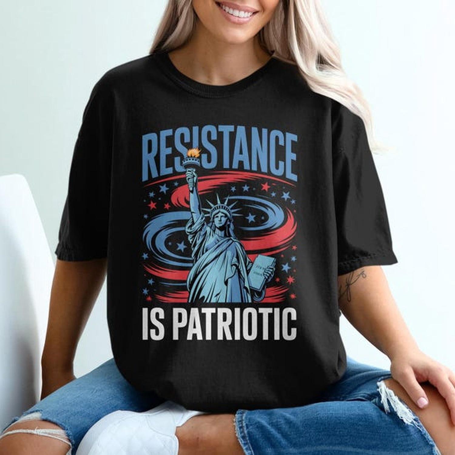 Resistance is Patriotic T1S1Hirt Statue of Liberty Graphic T1EE ...