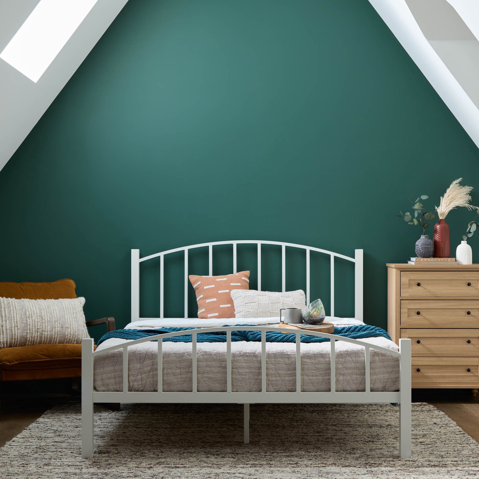 Rest Haven Hartford Metal Full Platform Bed, White - Walmart.com
