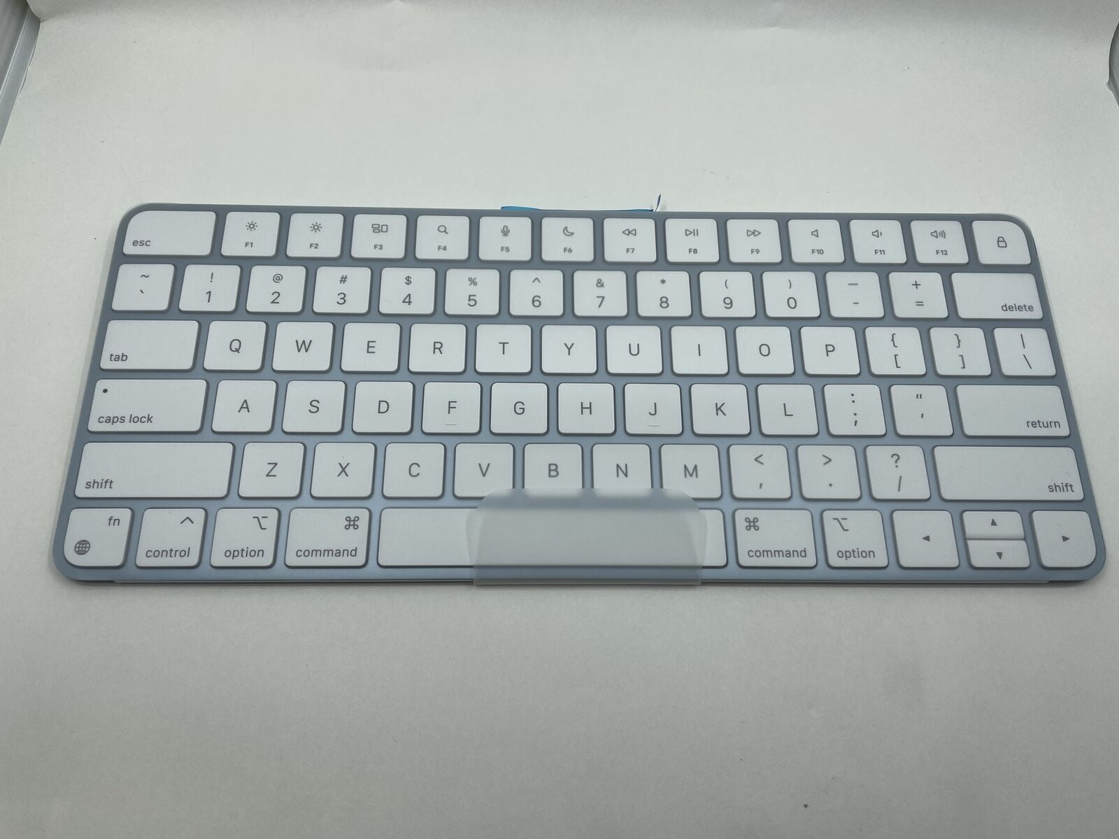 Restored Apple Magic Keyboard without Touch ID MK2A3LL/A BLUE ...