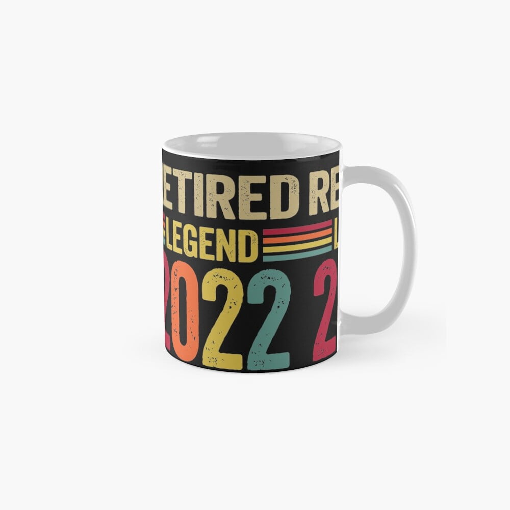 Retired legend 2022 vintage funny Retirement gift 2022 Classic Mug ...