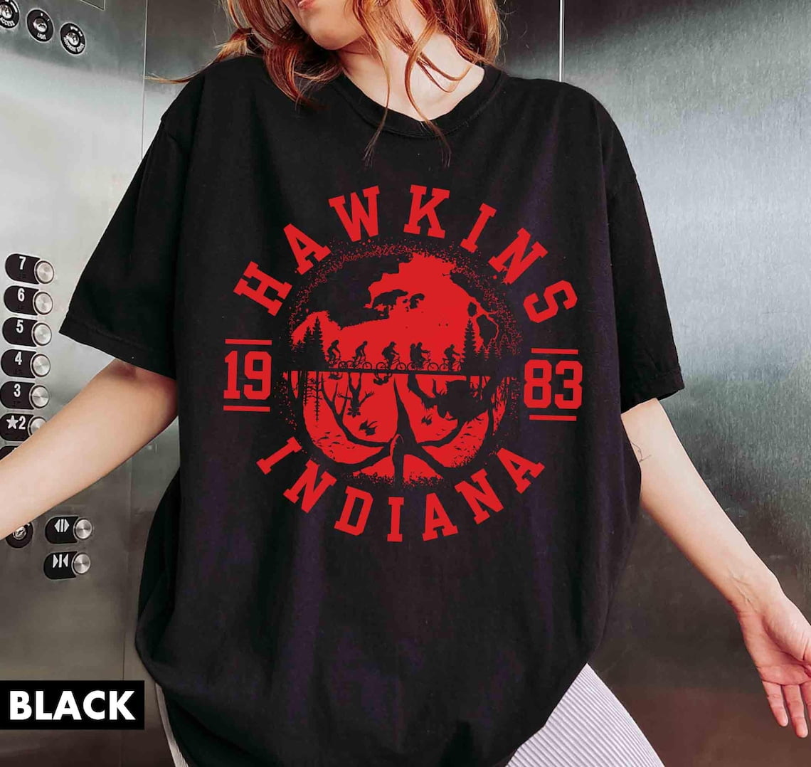 Retro 80s Small Town Graphic T-Shirt – Vintage Sci-Fi Inspired Casual ...