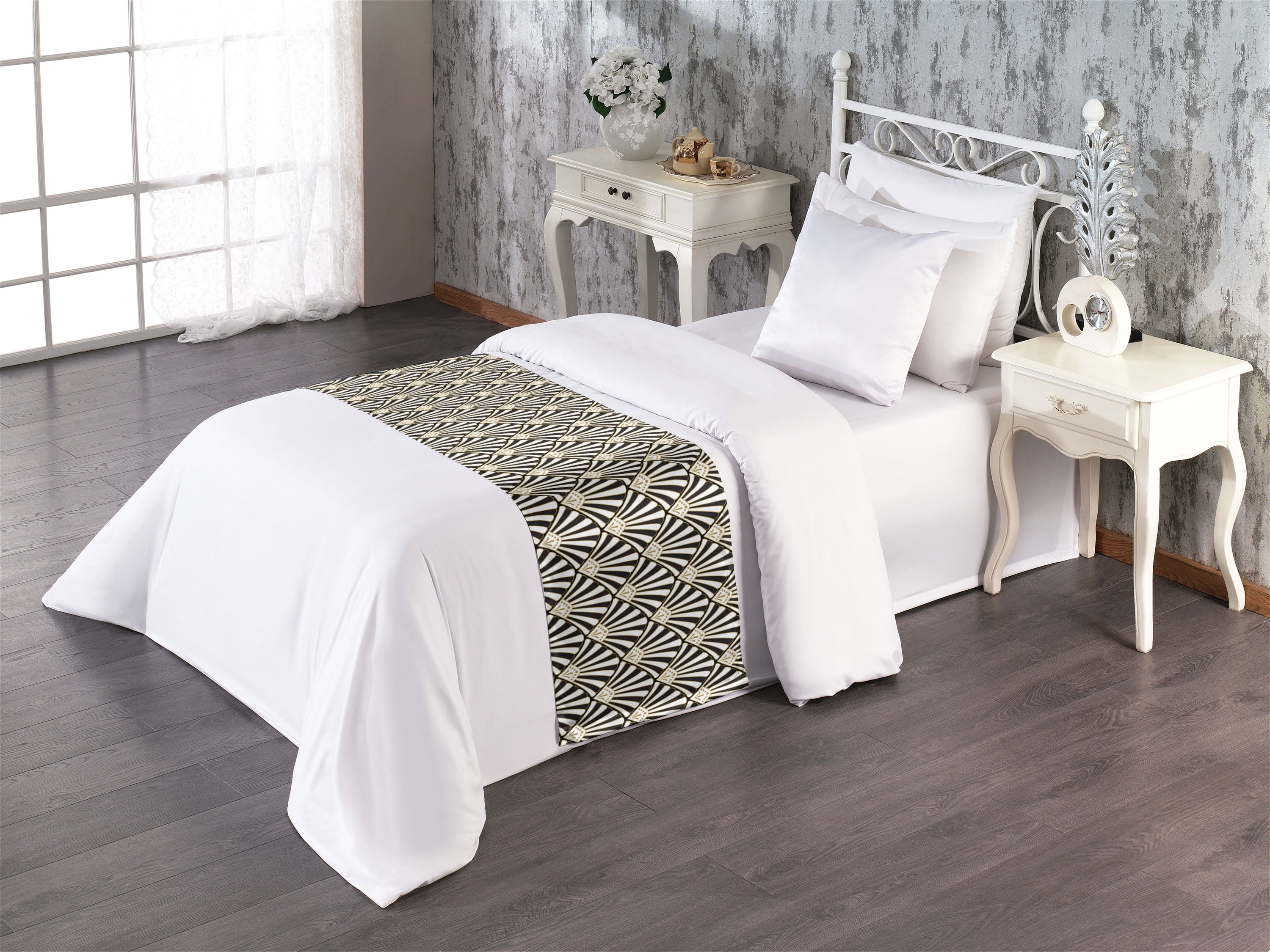 Retro Bed Runner, Waves Geometric Shapes Seashell Motif Old Times ...