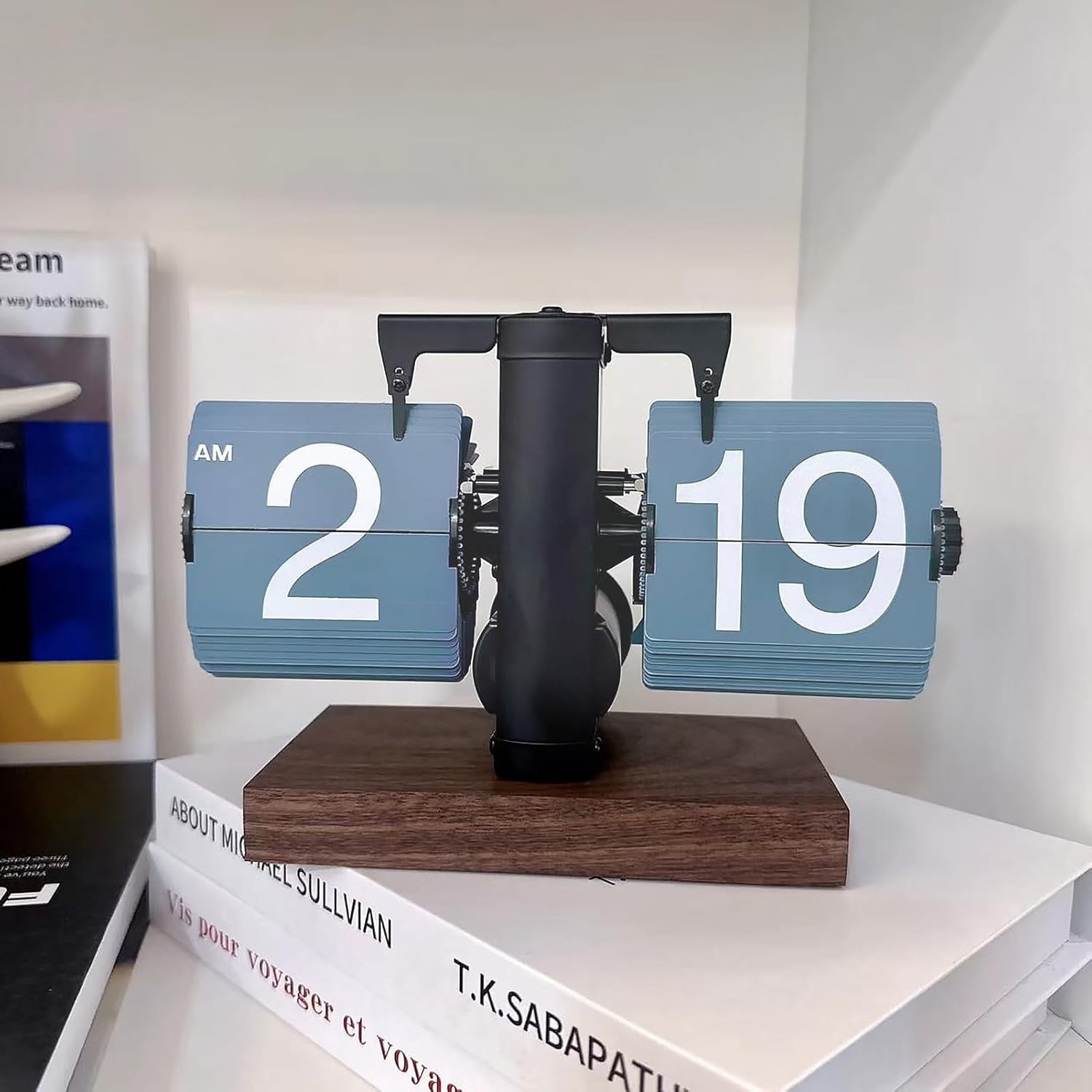 Retro Digital Flip Down Clock, Battery Powered Internal Gear Operated ...