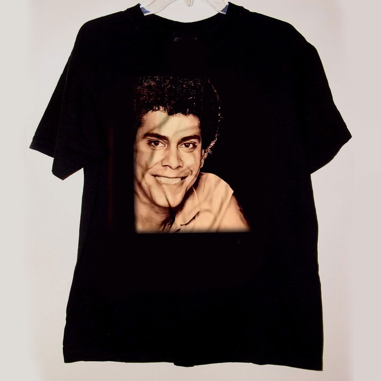 Retro Fernando Villalona El Mayimbe Unisex Black T-Shirt - Walmart.com