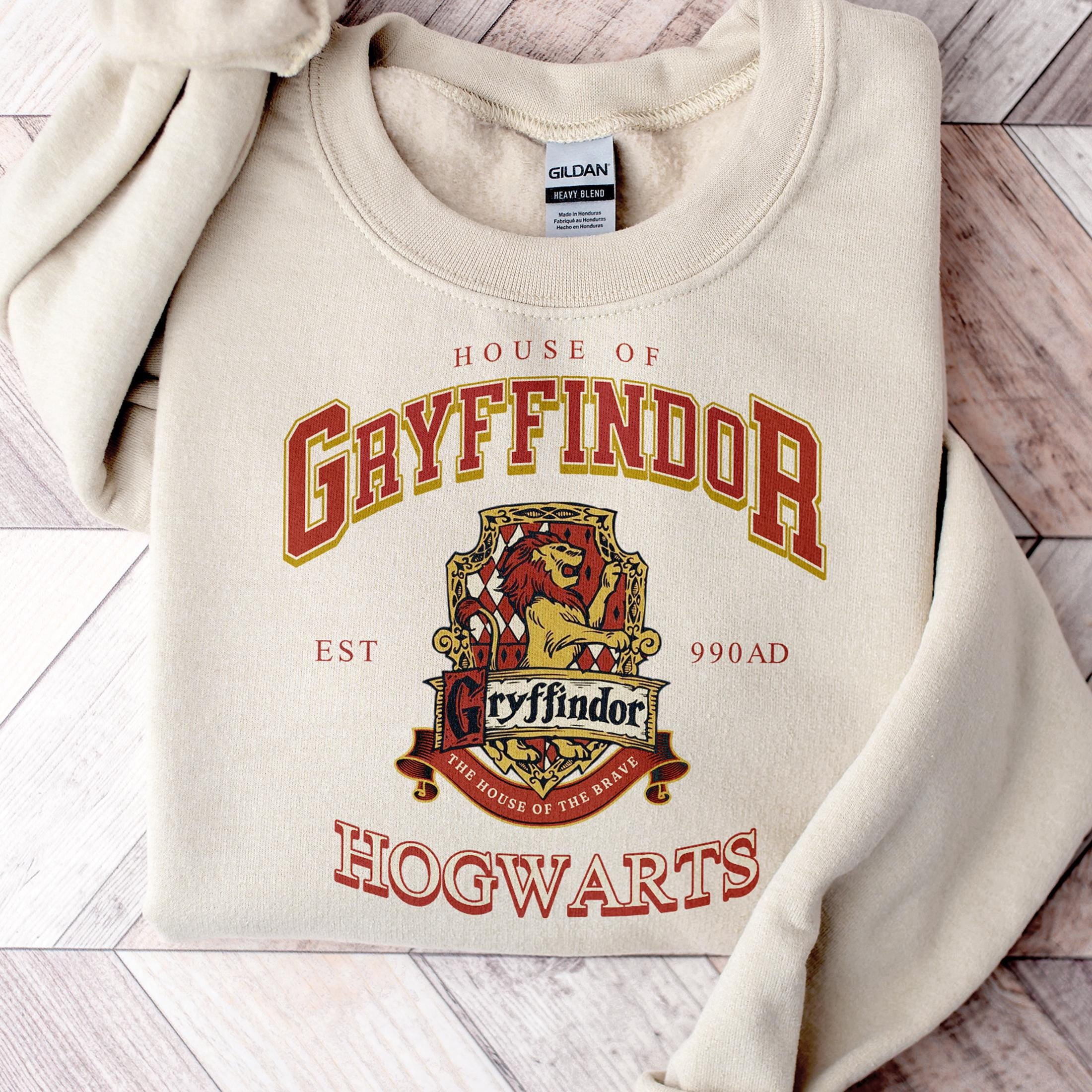 Retro Gryffindor Sweatshirt, Hogwarts House Sweatshirt, Hogwarts Wizard ...