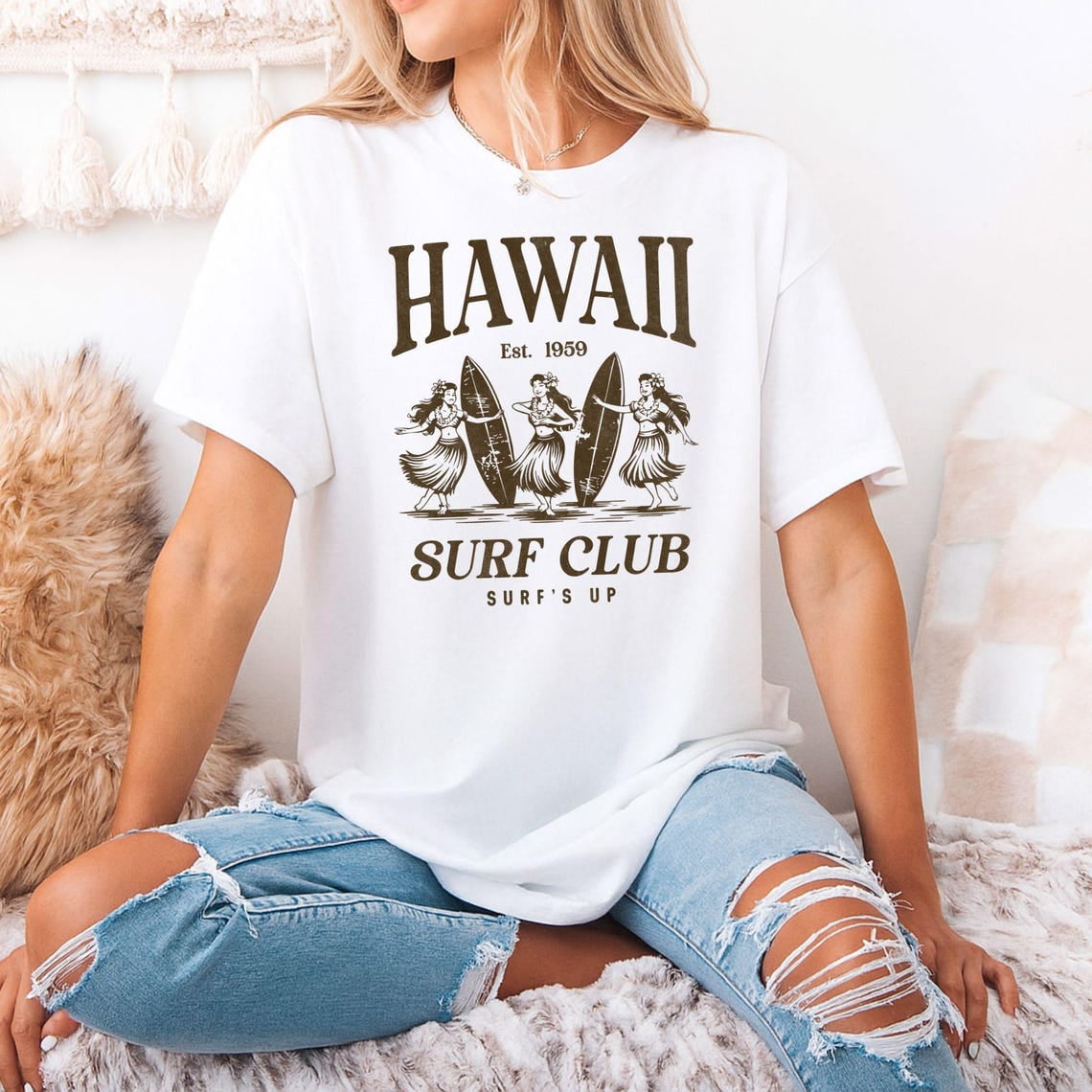 Retro Hawaii Surf Club Tee: Vintage Hula Girl Graphic, Coastal Summer ...